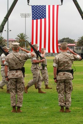 9th Comm. Bn. opens chapter with new commander > I Marine Expeditionary ...