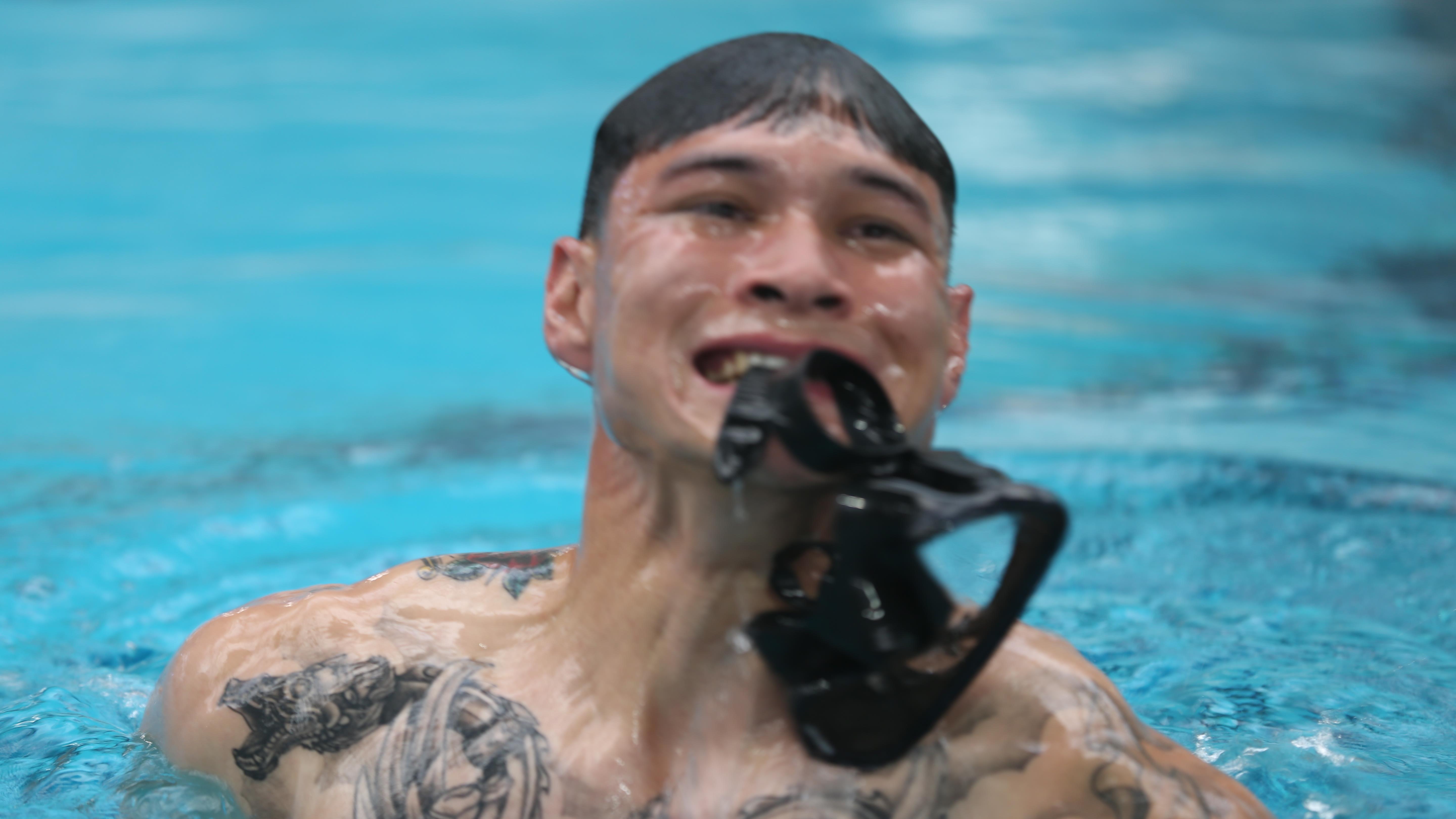 Recon Marines conduct pre-dive training > The Official United States ...