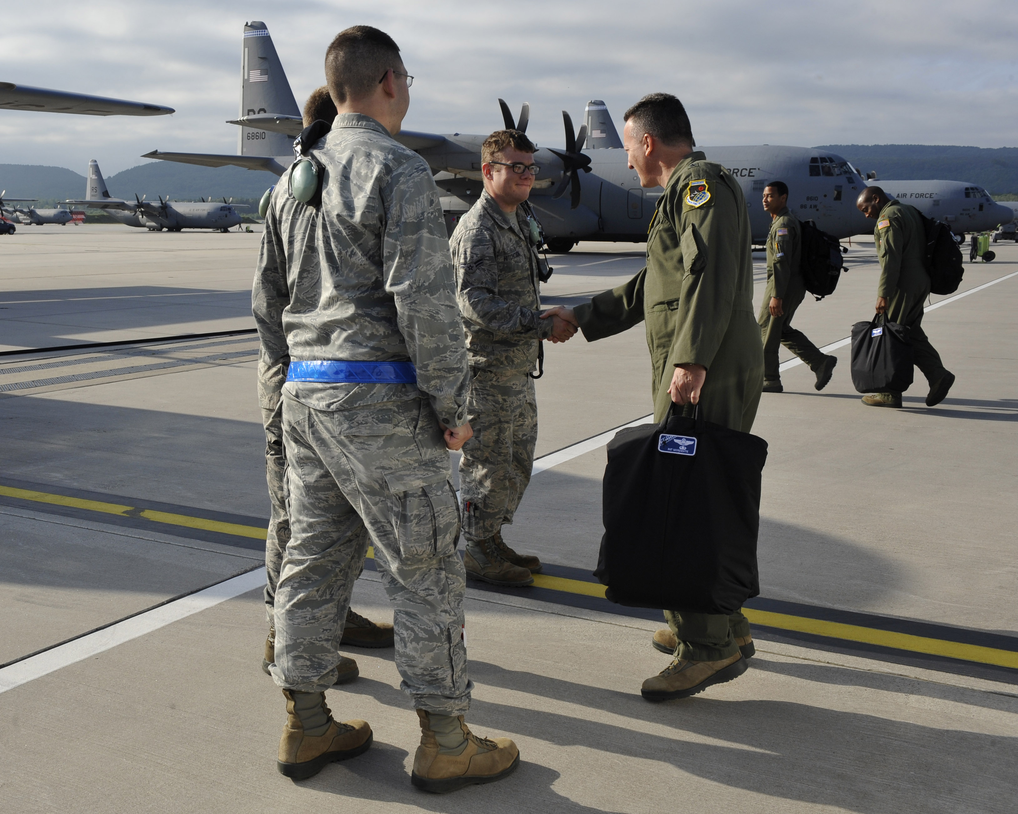 86th AW commander takes final flight > Ramstein Air Base > Article Display