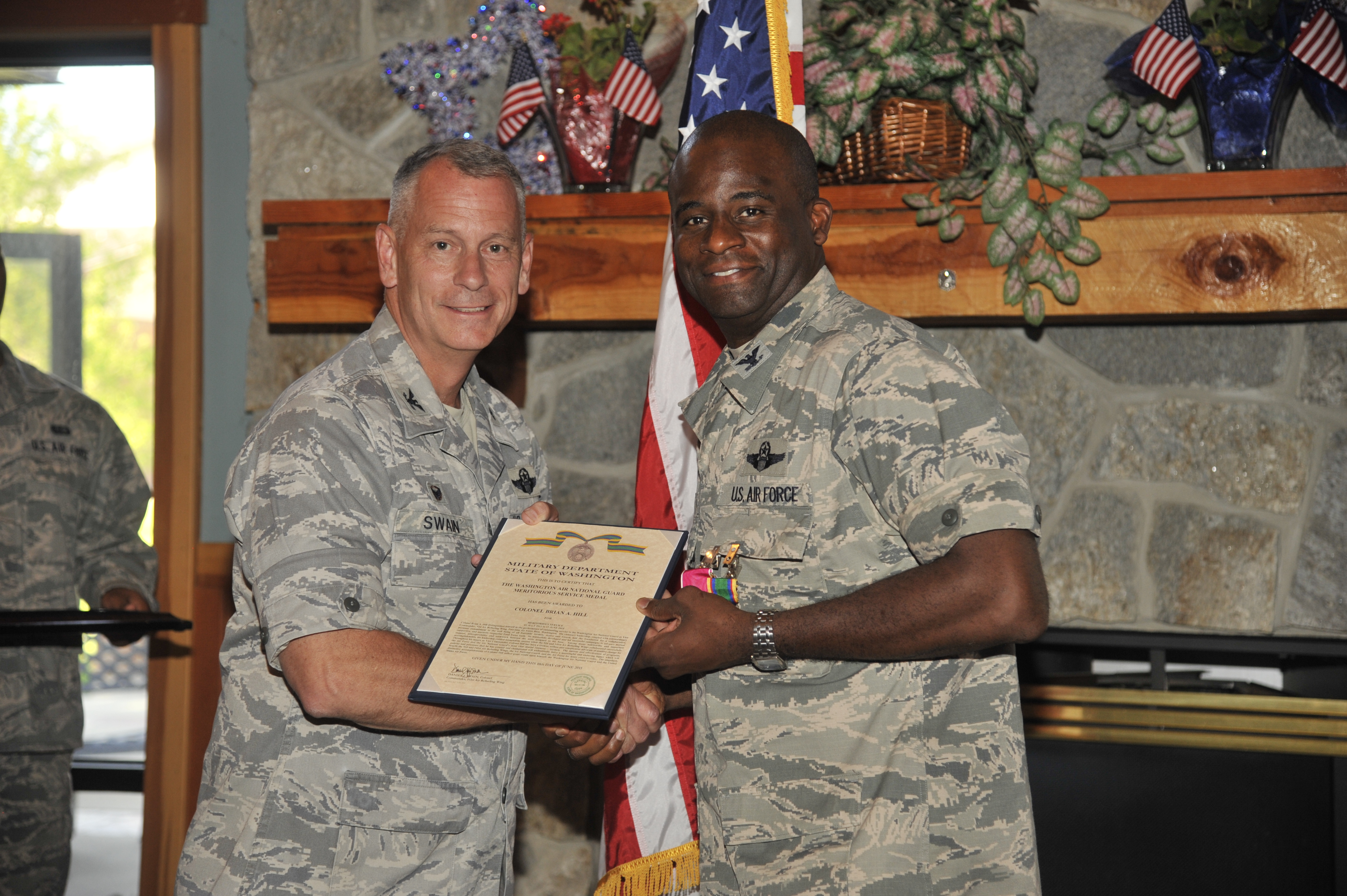 Vice Commander bids farewell, receives two medals > Fairchild Air Force ...