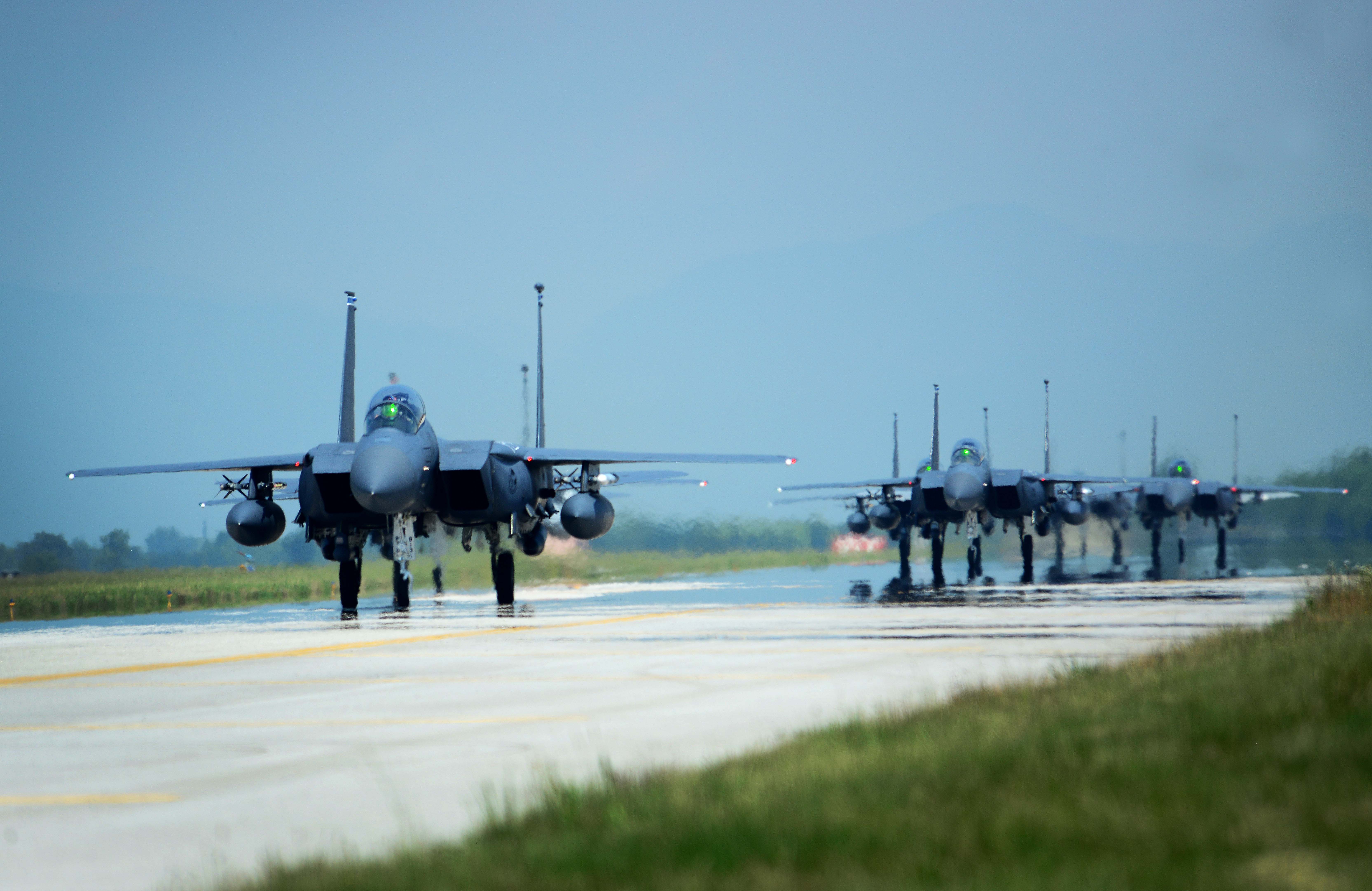 Eagles, Falcons soar over Aviano skies > Aviano Air Base > Display
