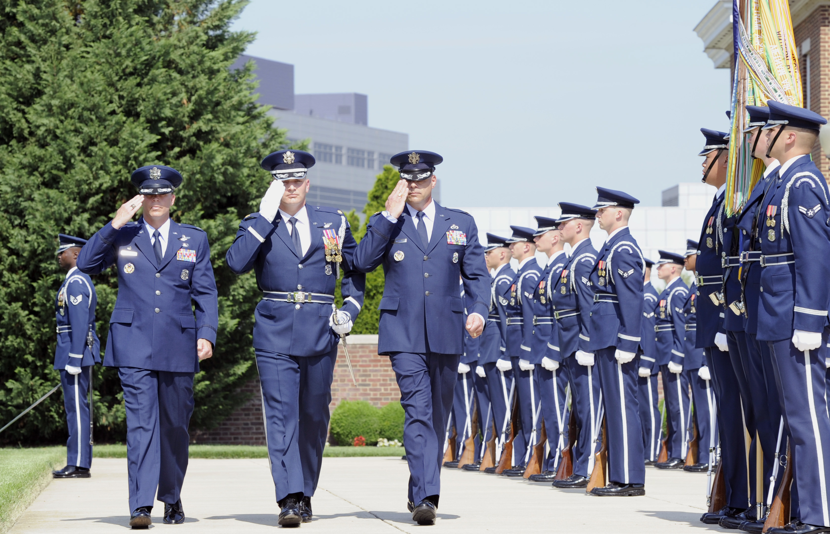 USAF HG welcomes new commander > Air Force Honor Guard > Article Display
