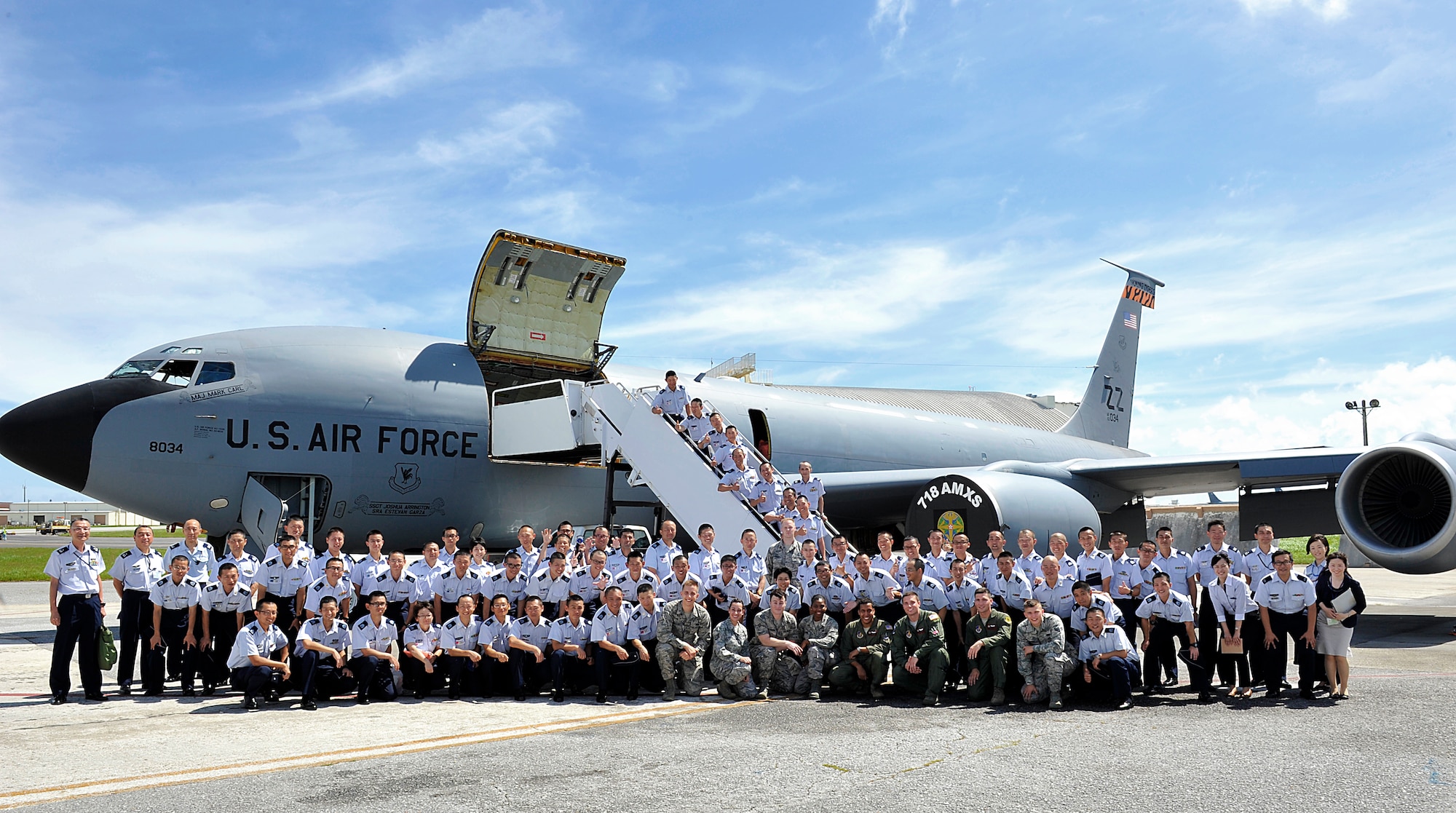 JASDF cadets visit Kadena to increase cooperative relationship > Kadena Air Base > Article Display