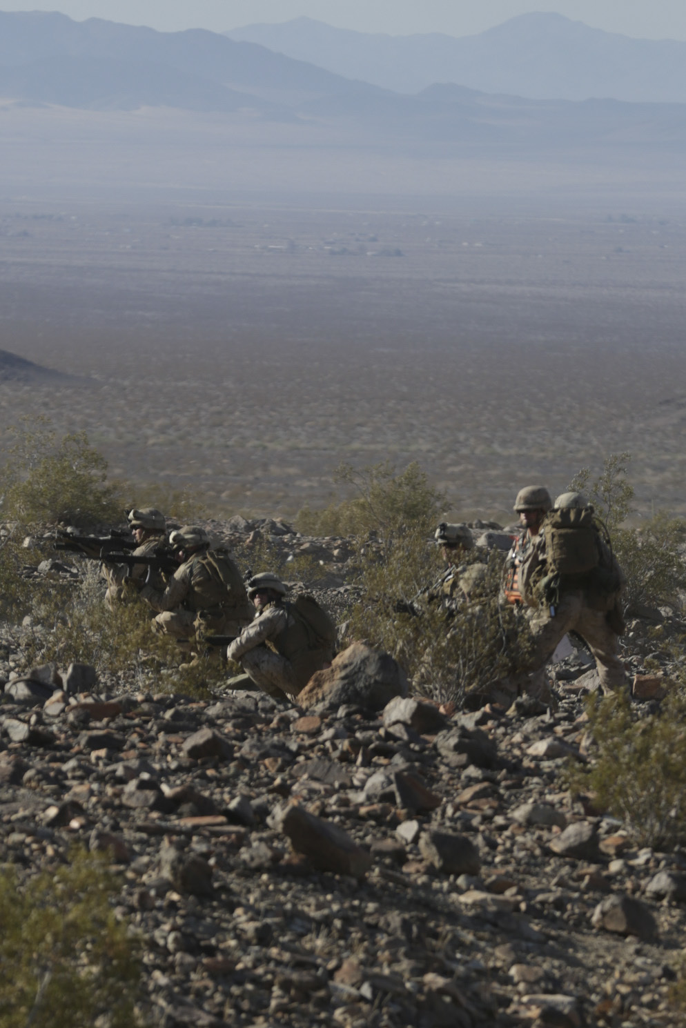 3/25th Lima Company Marines participate in a live fire platoon attack ...
