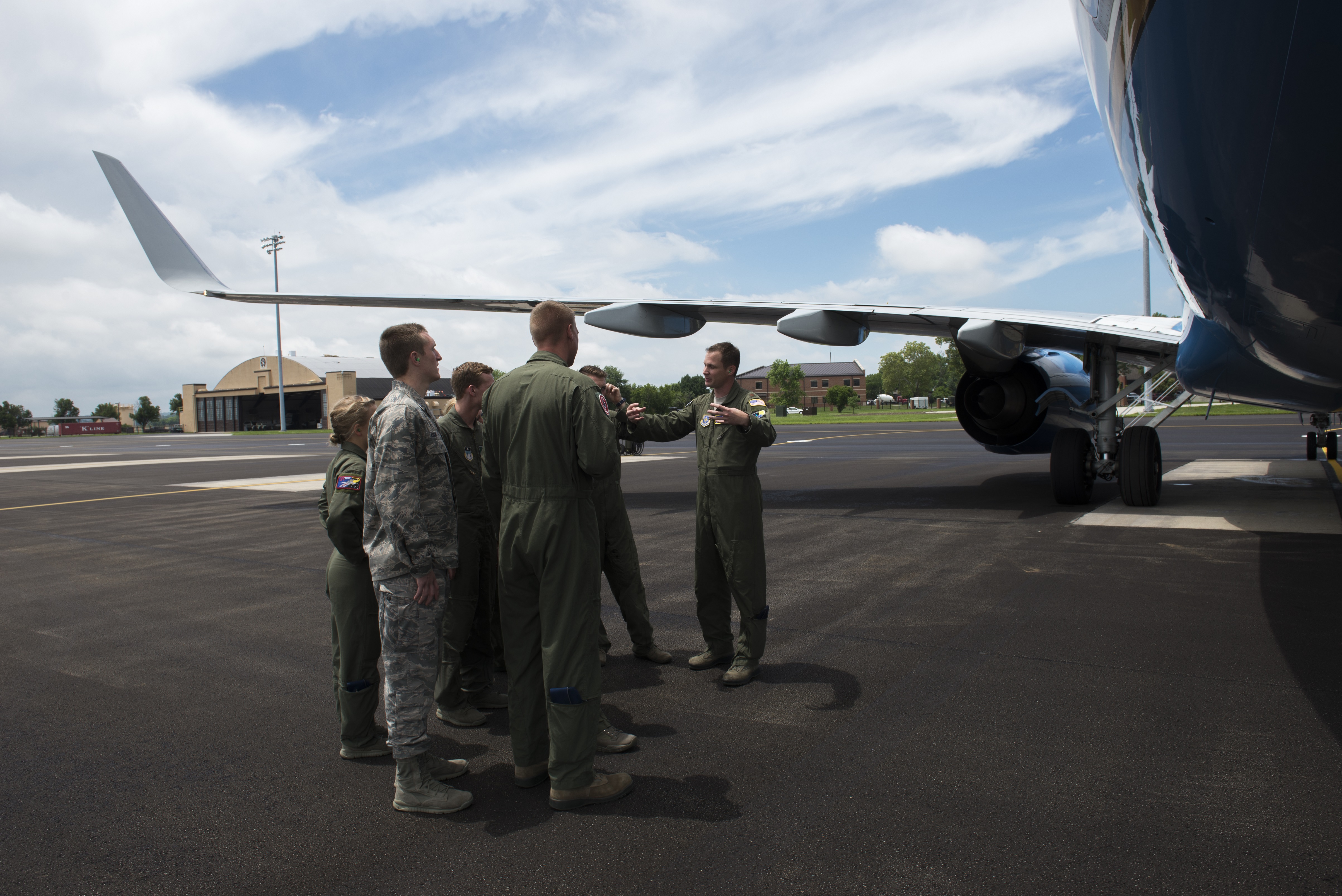 Cadets get a feel for operational Air Force at Scott > Scott Air Force ...