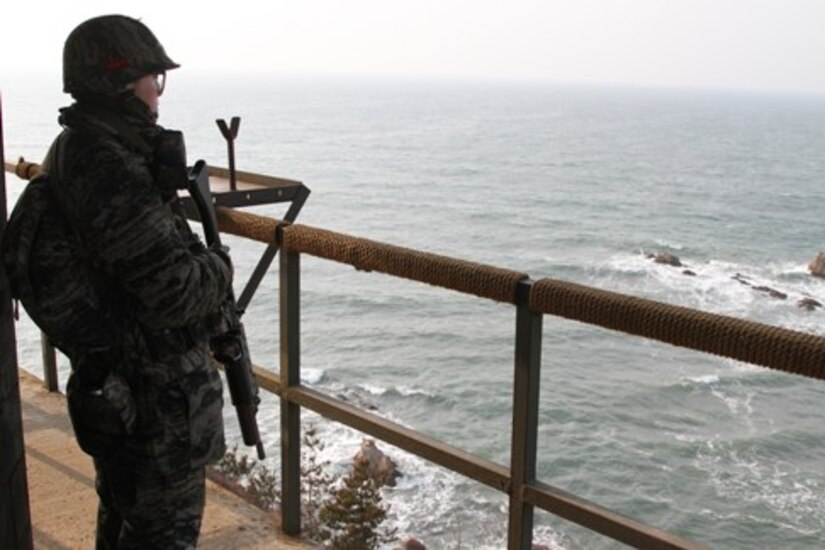 US and ROK senior enlisted visit PY-do > United States Forces Korea > News