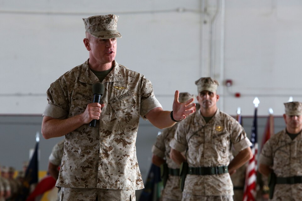 2nd MAW bids Hedelund farewell, welcomes Rock > 2nd Marine Aircraft ...