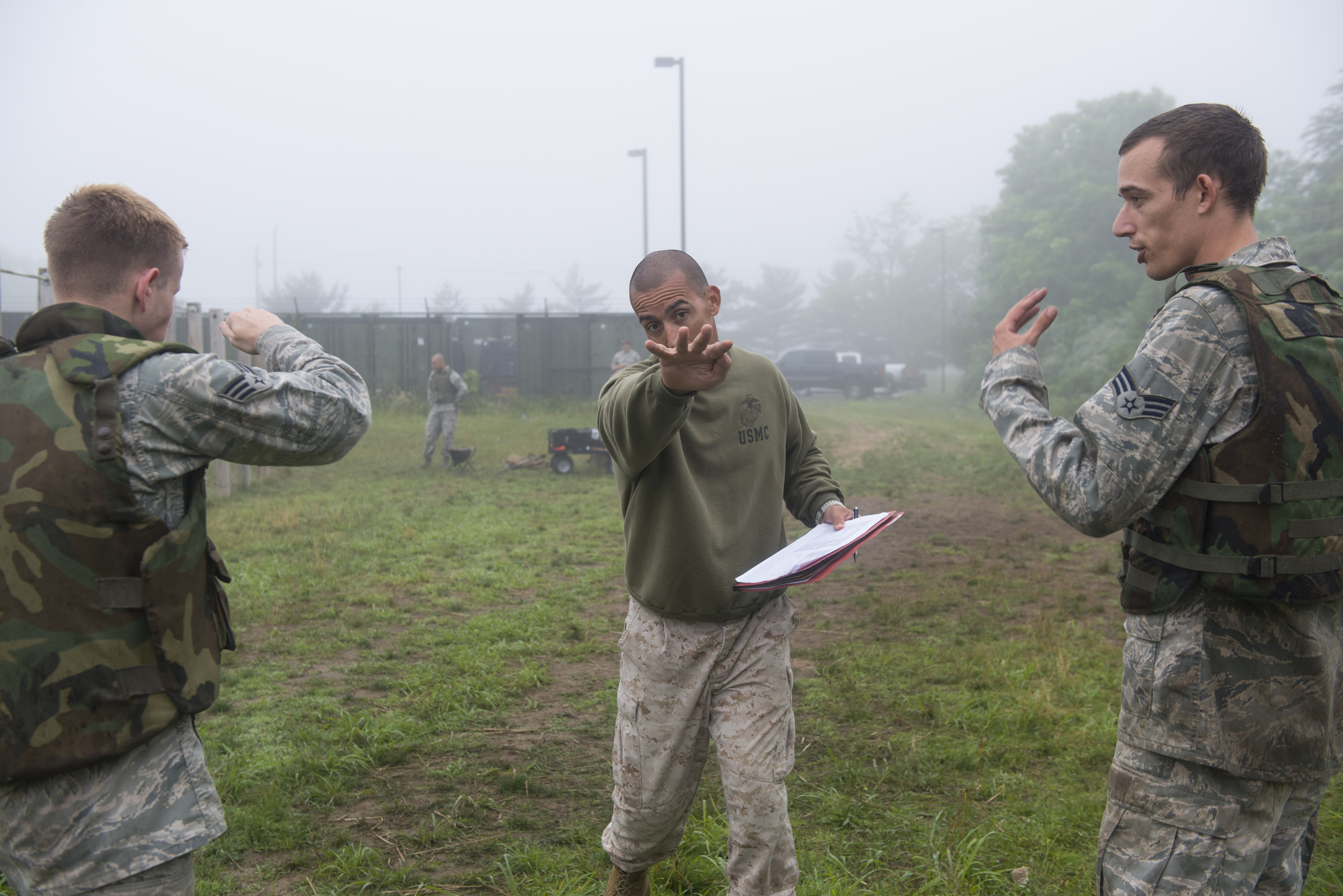 All colors fade to mud > Air Mobility Command > Article Display
