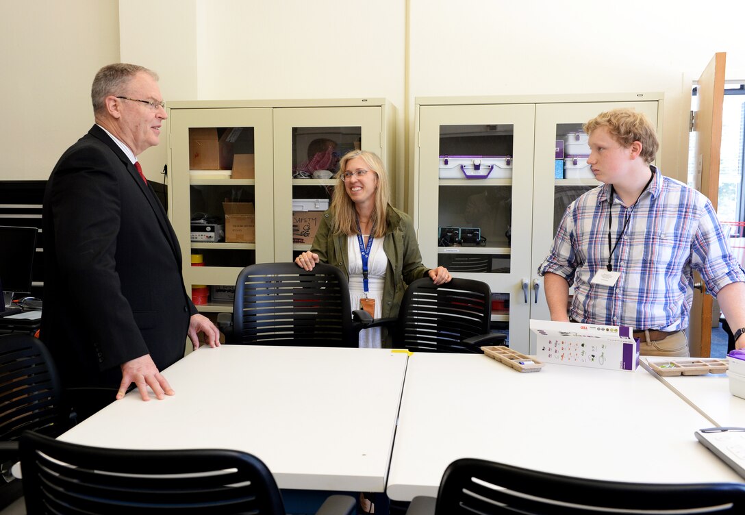 Deputy Defense Secretary Bob Work meets with Kristen Tsolis, research ...