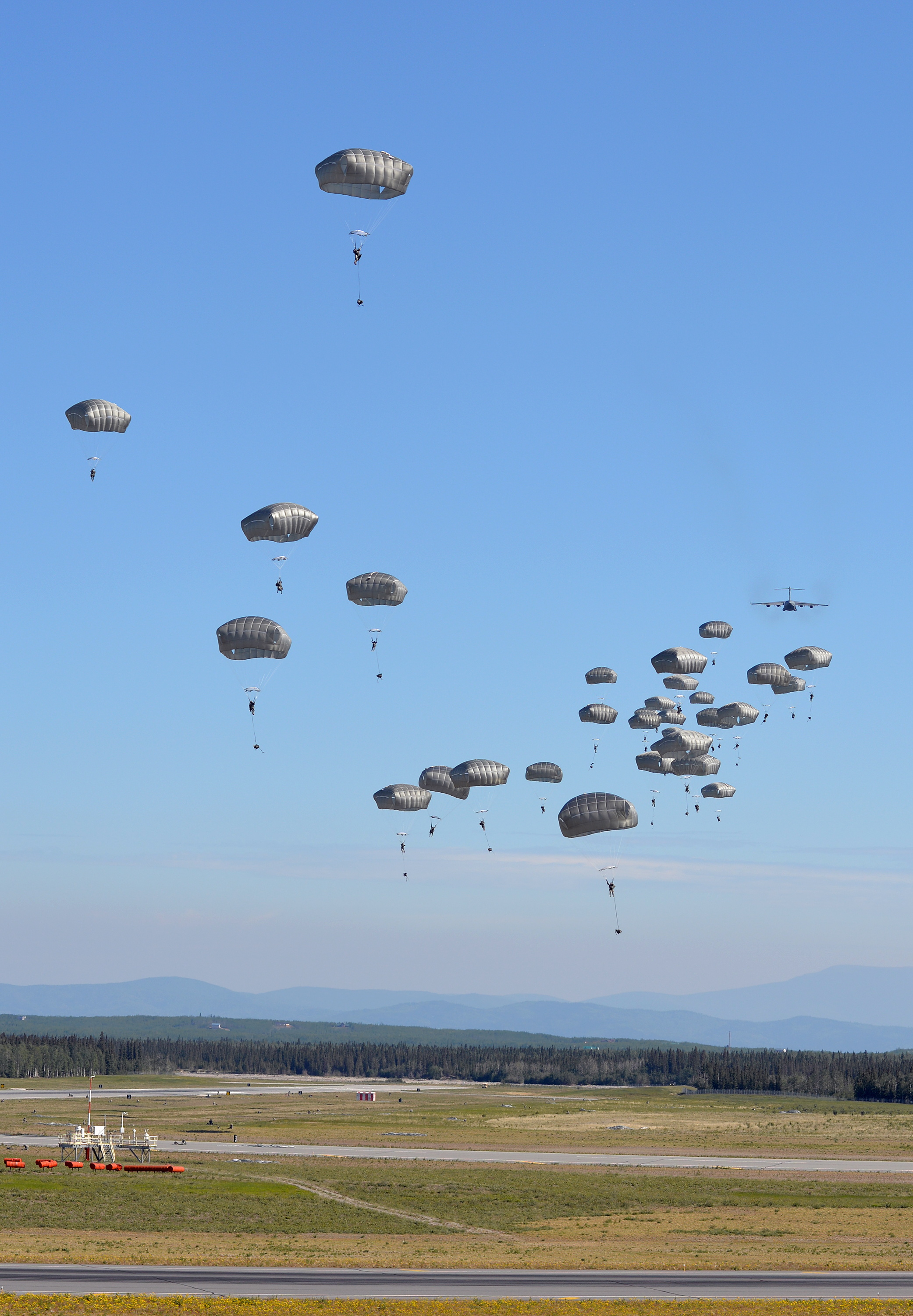 Army, Air Force join forces to seize airfield during NE15 > Pacific Air ...