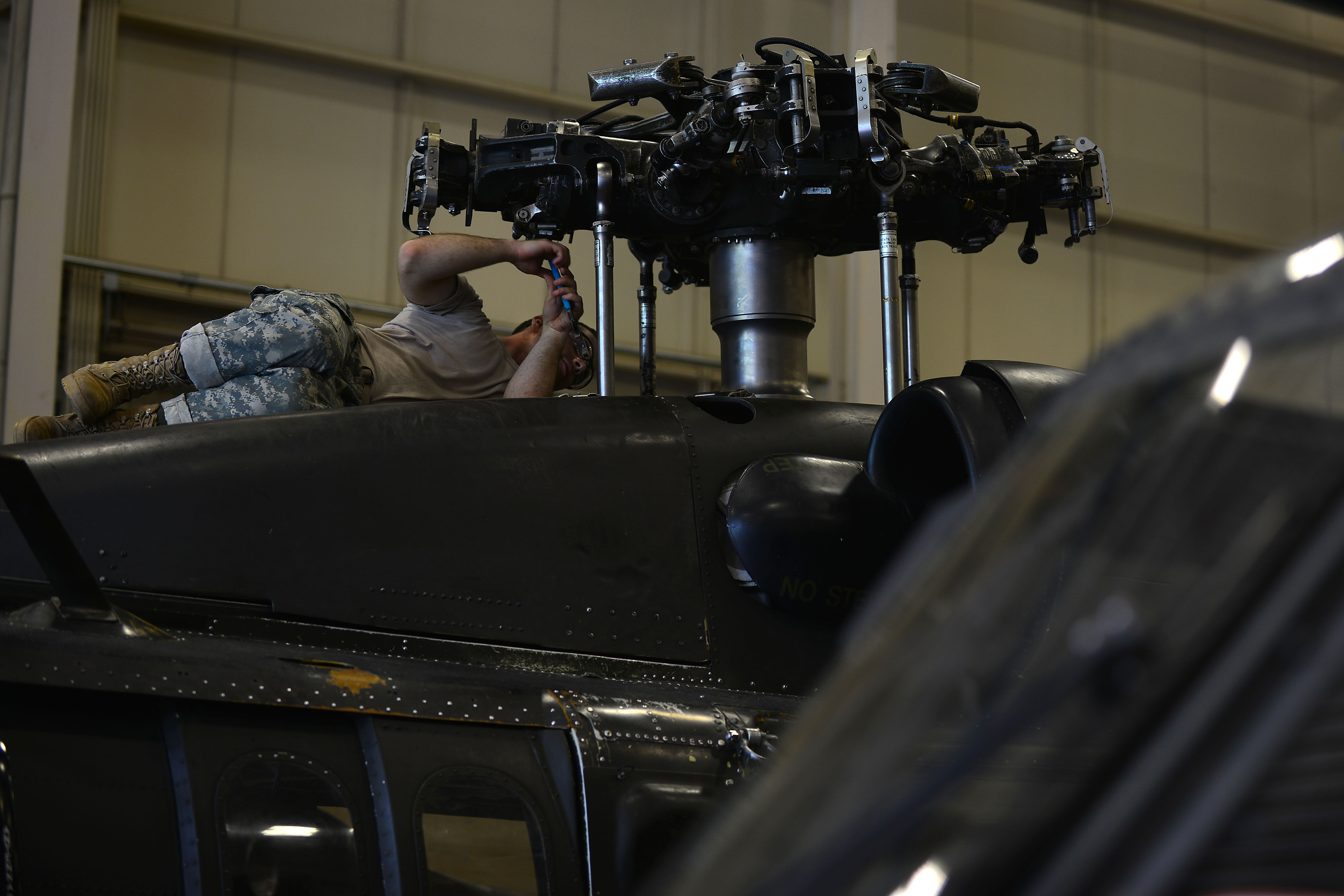 AIT students learn to maintain Army aircraft > Joint Base Langley ...