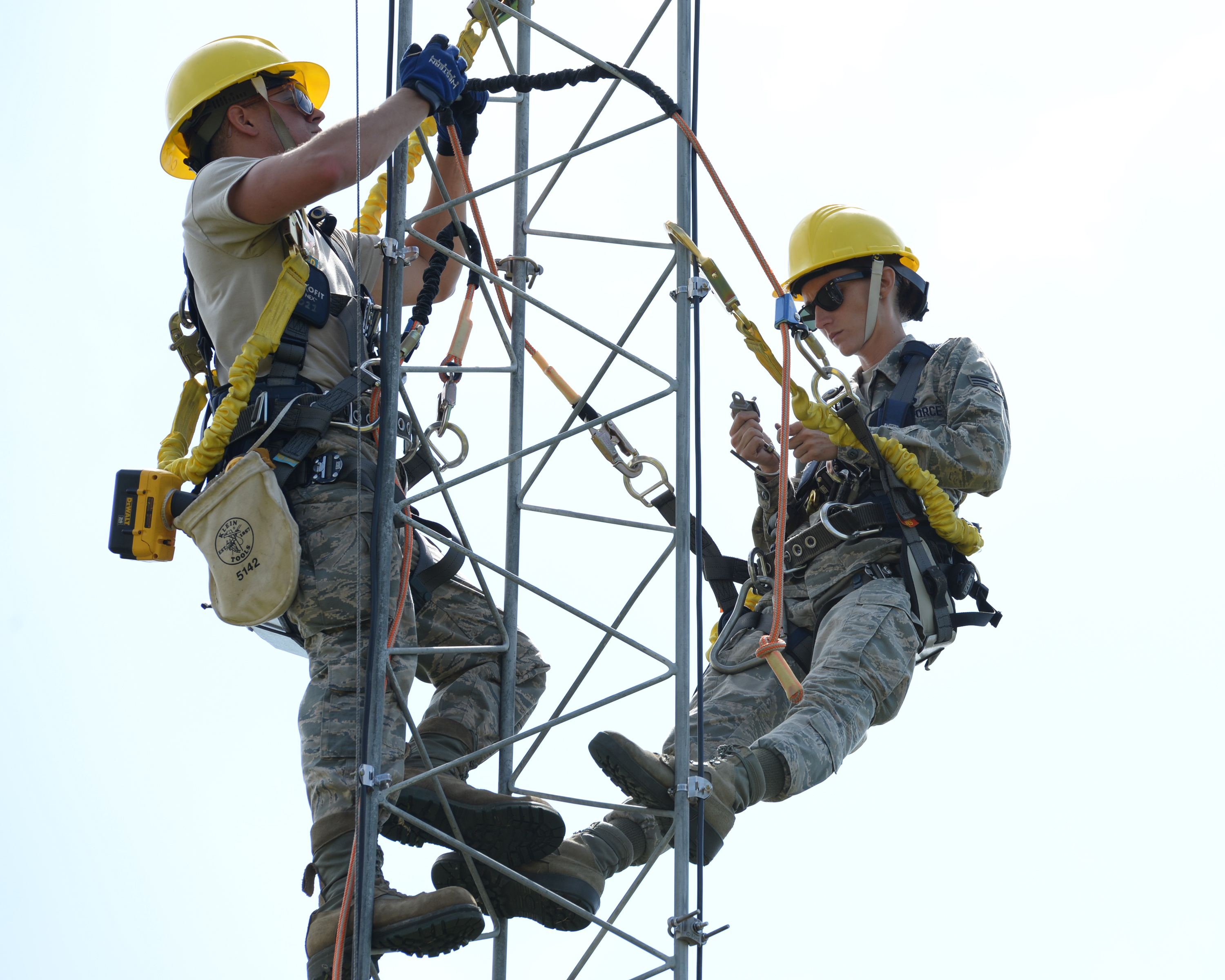 Engineering Installation Airmen work at Pease > 157th Air Refueling ...