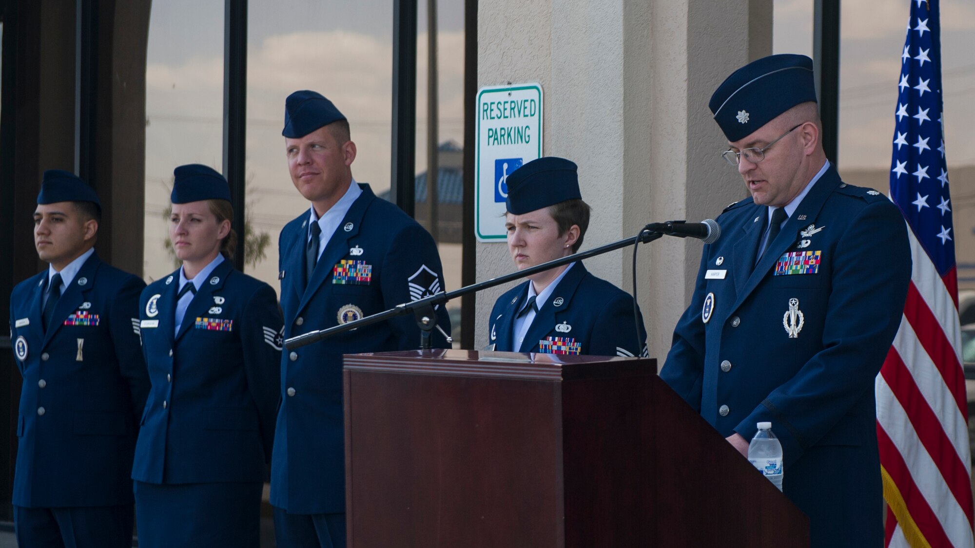 Recruiting hub opens in El Paso > Holloman Air Force Base > Display