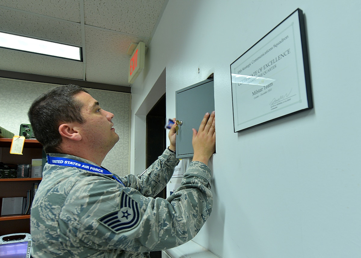 MILSTAR time capsule opened 20 years later > Offutt Air Force Base ...
