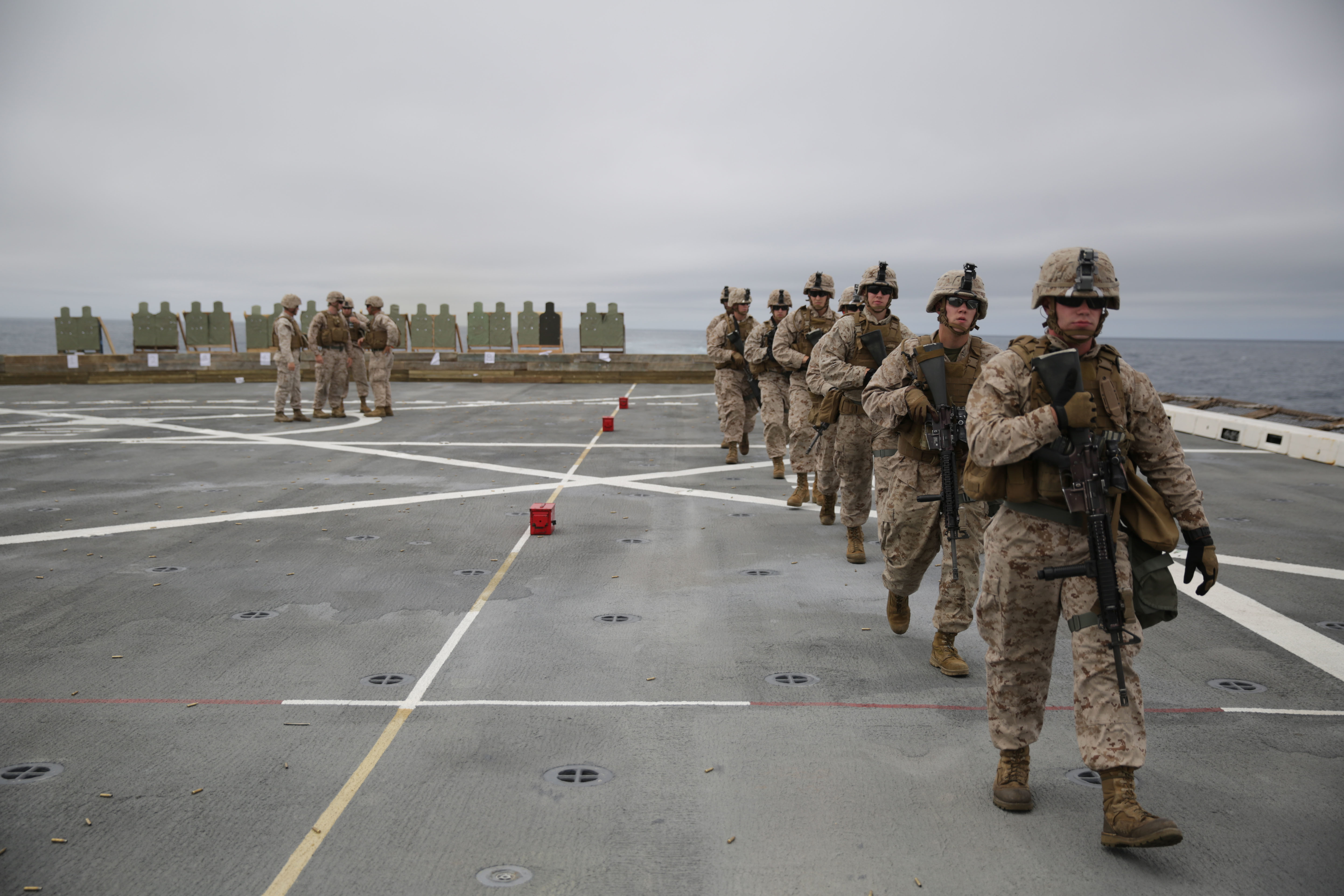1/6 keeping their skills sharp aboard the USS San Antonio headed to ...