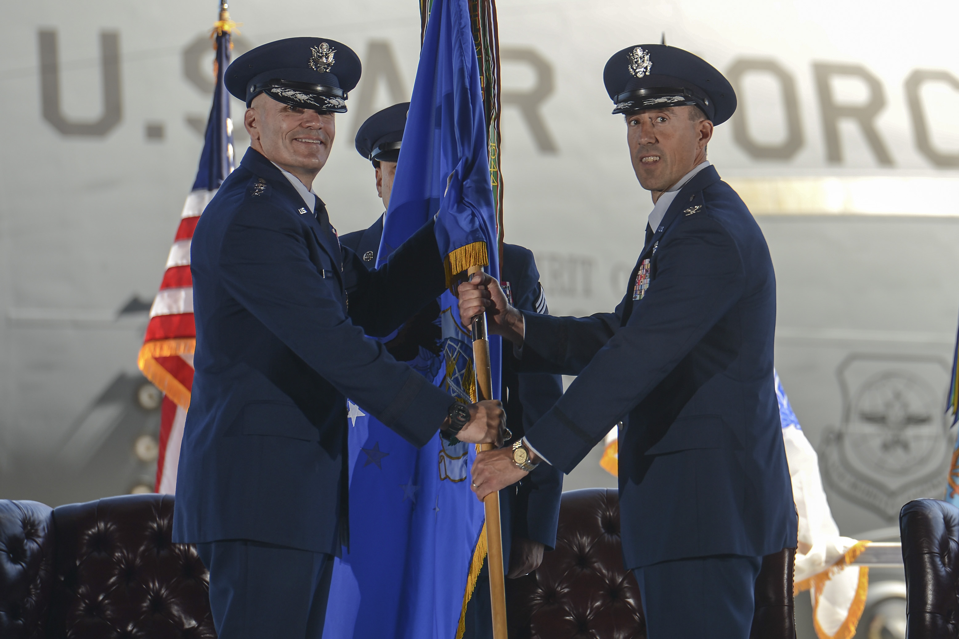 Col. Leonard Kosinski takes command of the 62nd Airlift Wing > Team ...
