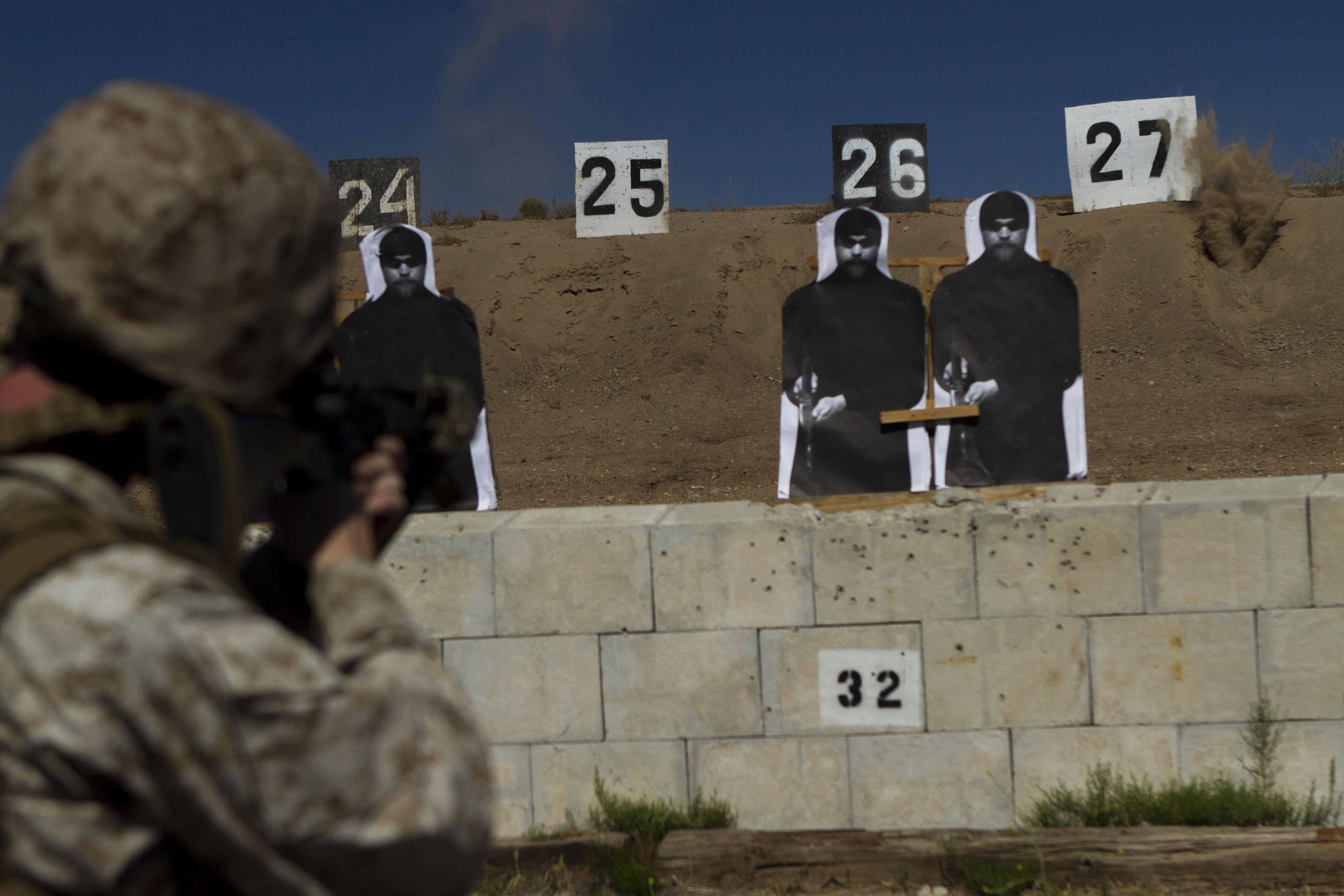 Aiming for success; Miramar Marines complete marksmanship course ...