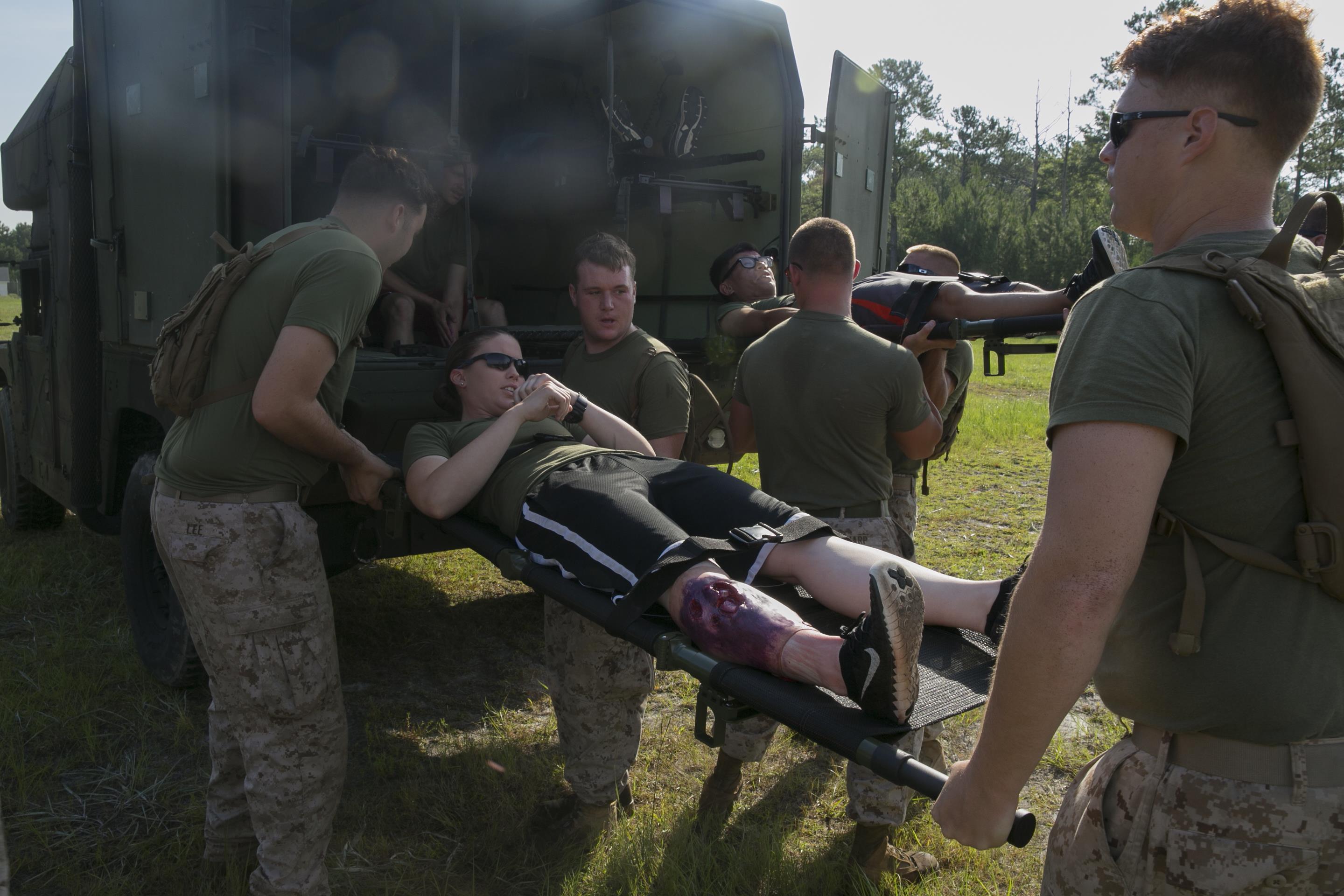 Medical personnel train for trauma scenarios > Air Force > Article Display