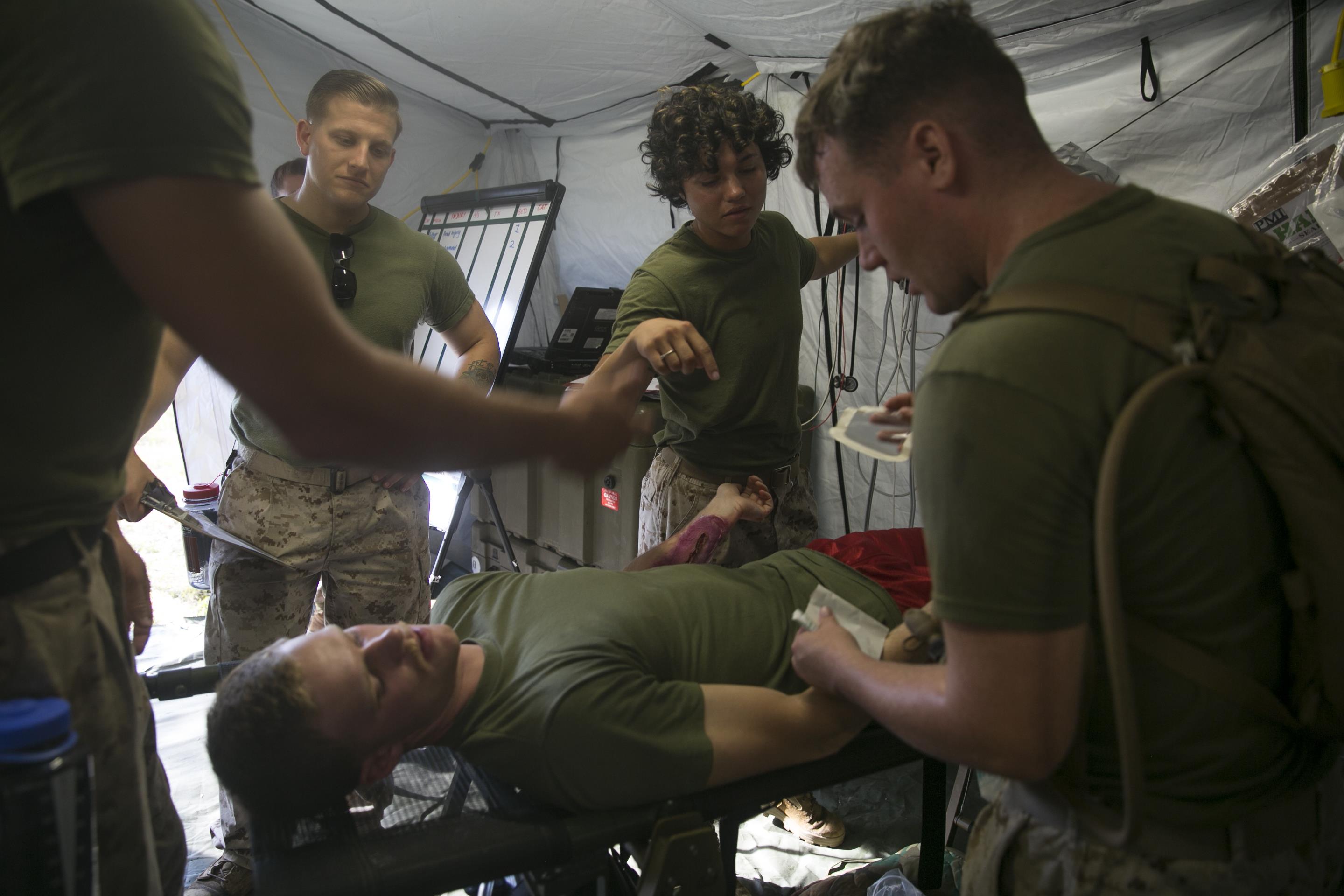 Medical personnel train for trauma scenarios > Air Force > Article Display