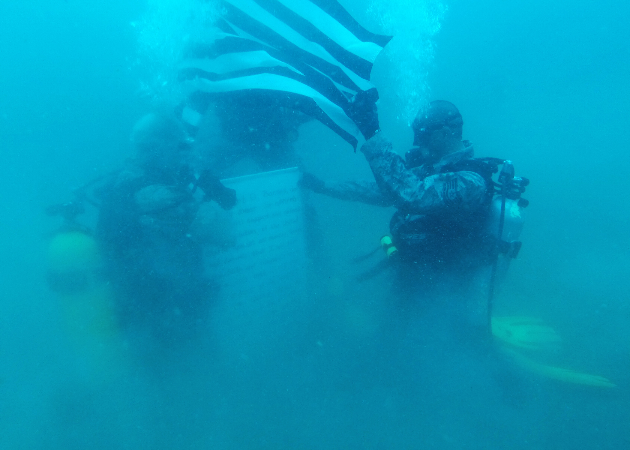 Making a Splash: NCO Goes Deep to Re-Enlist > Air Combat Command ...