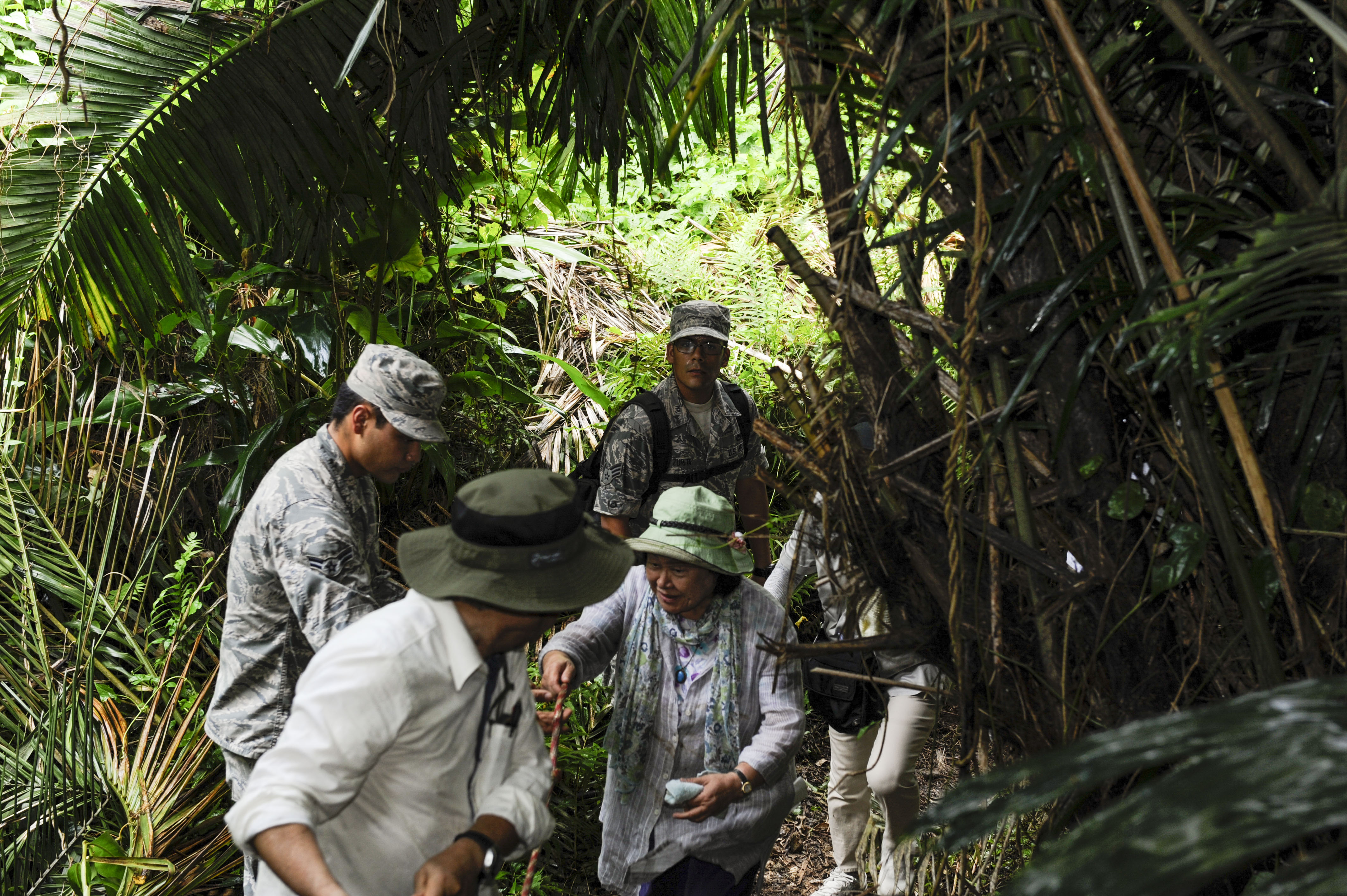 18th MUNS Airmen host sacred sites tour