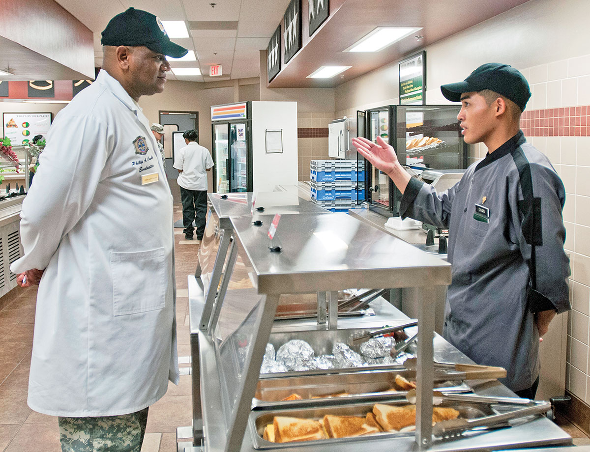Dining facility puts best food forward in competition > 1st Marine ...
