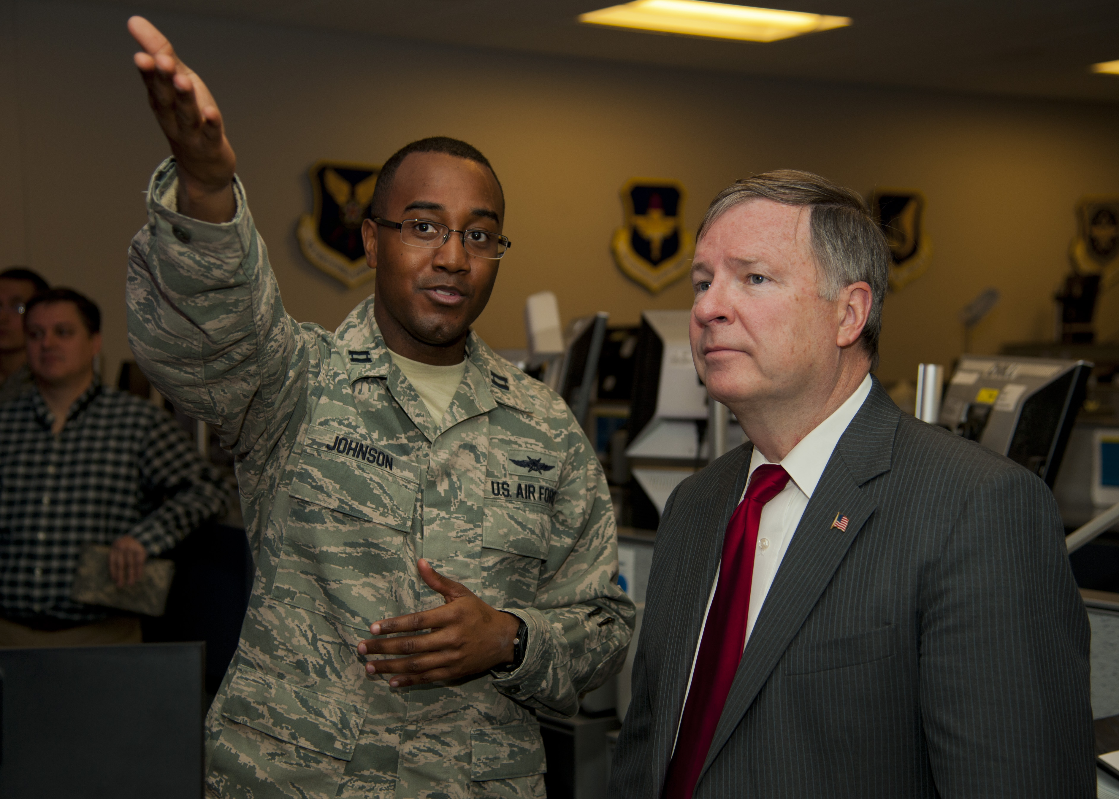 Rep. Lamborn visits cyber Airmen at Peterson > Peterson and Schriever ...
