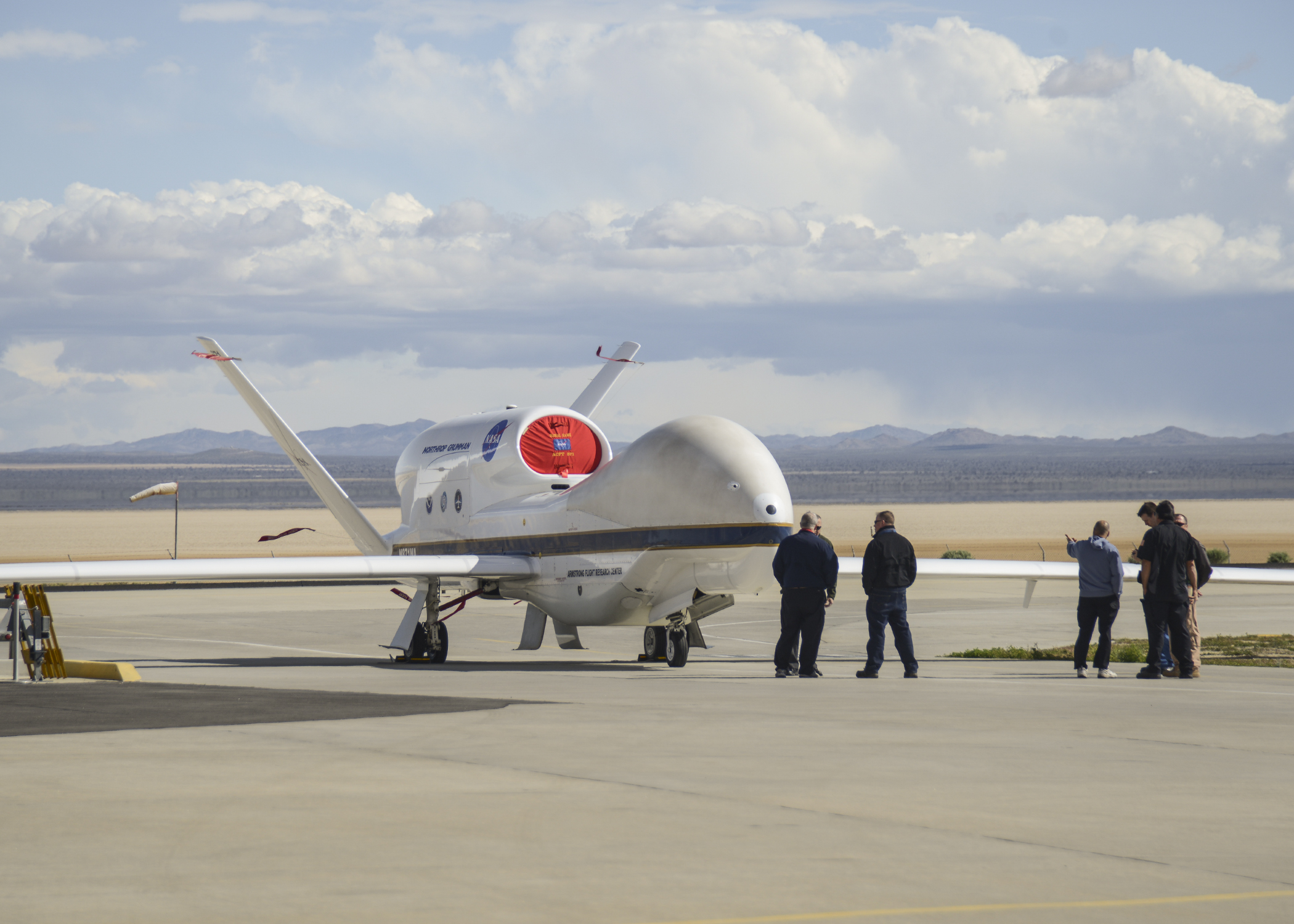 NASA 'salutes' Team Edwards > Edwards Air Force Base > Article View