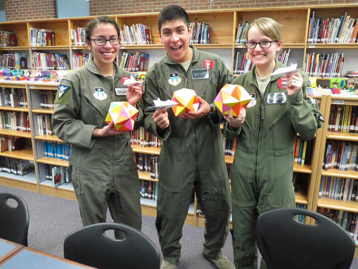 STEM Club cadets volunteer at local school > U.S. Air Force Academy ...