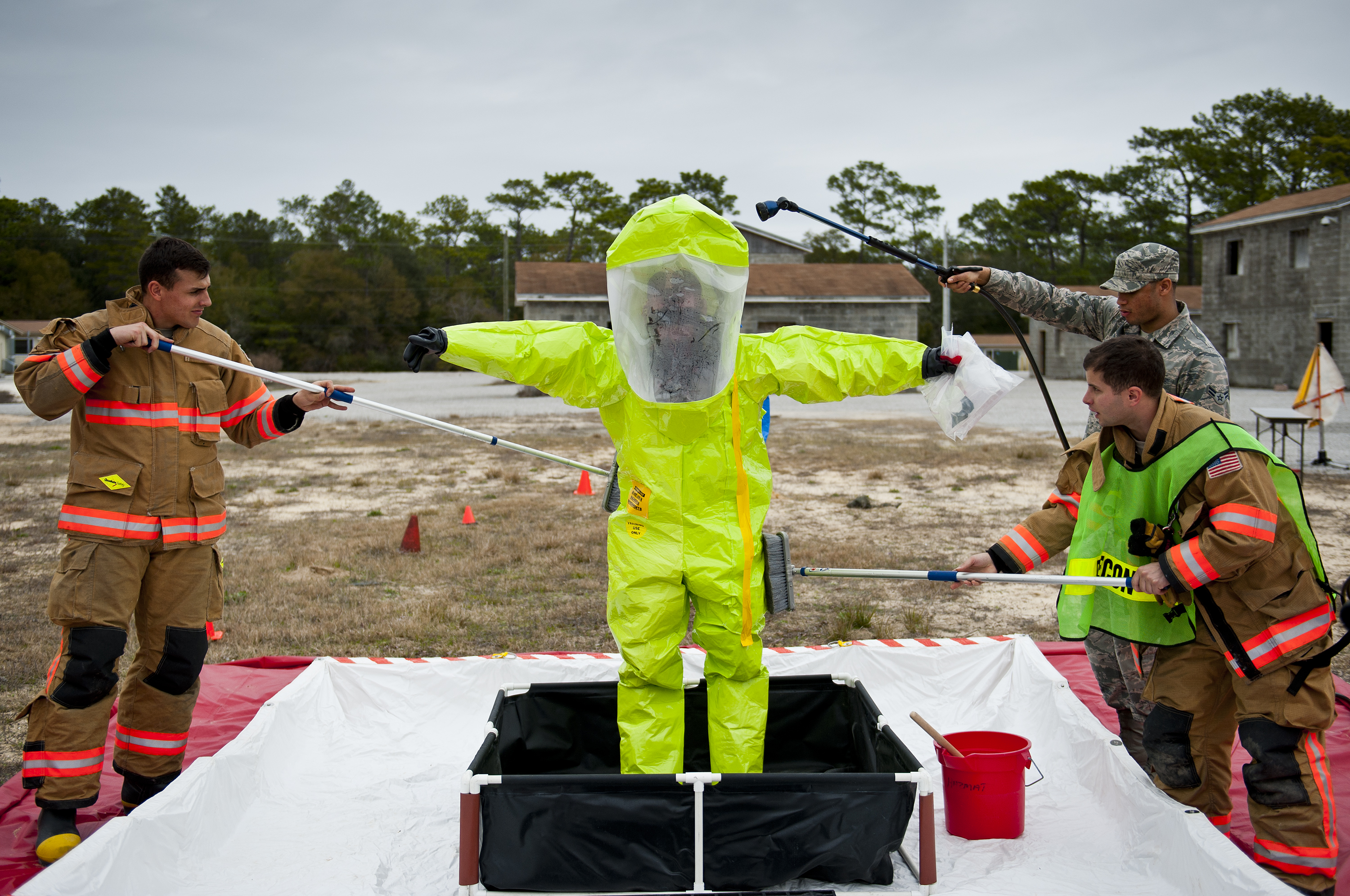 Civil engineer units train together in group exercise > Eglin Air Force ...
