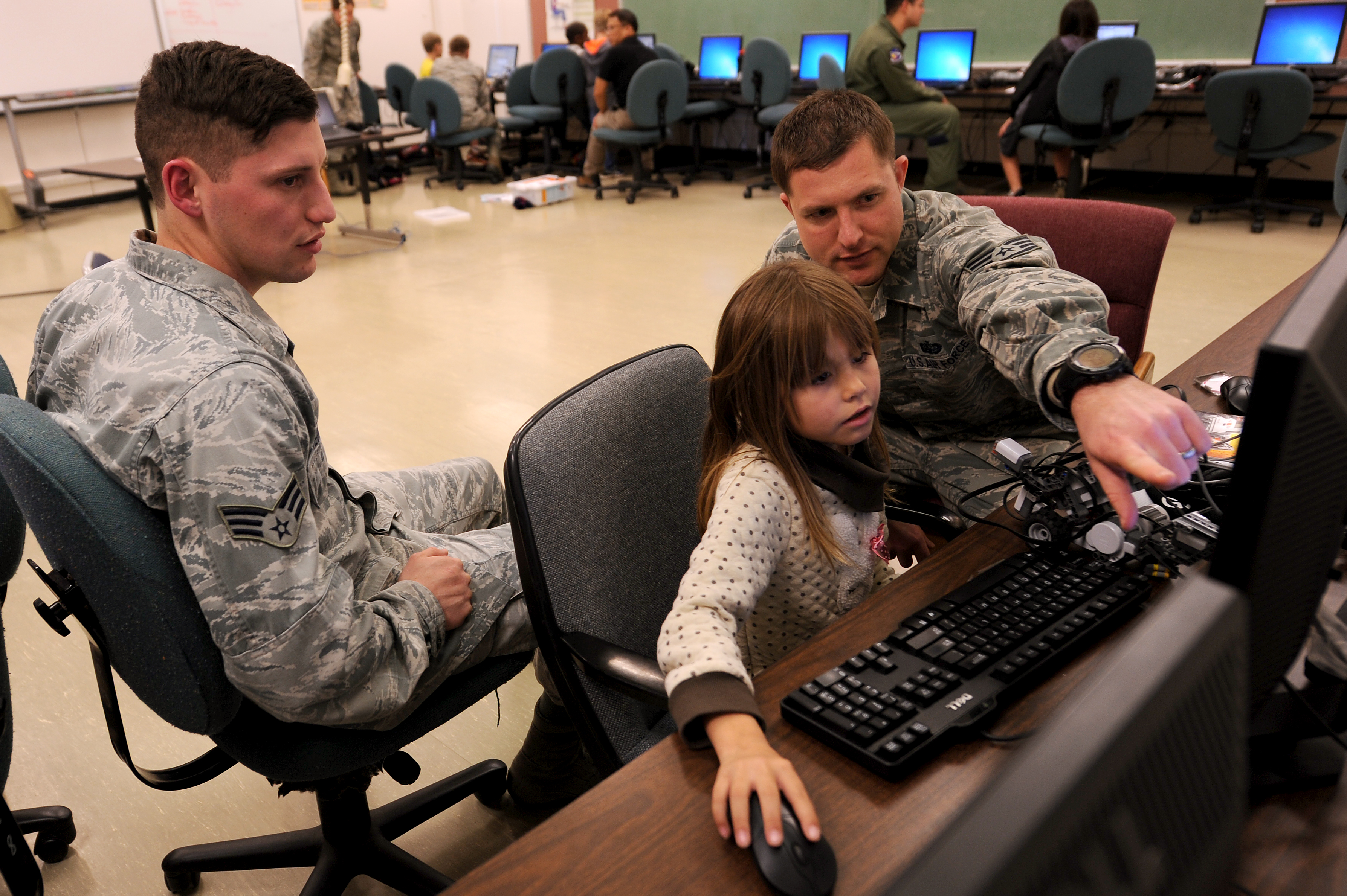 Military members, students master robotics > Pacific Air Forces ...