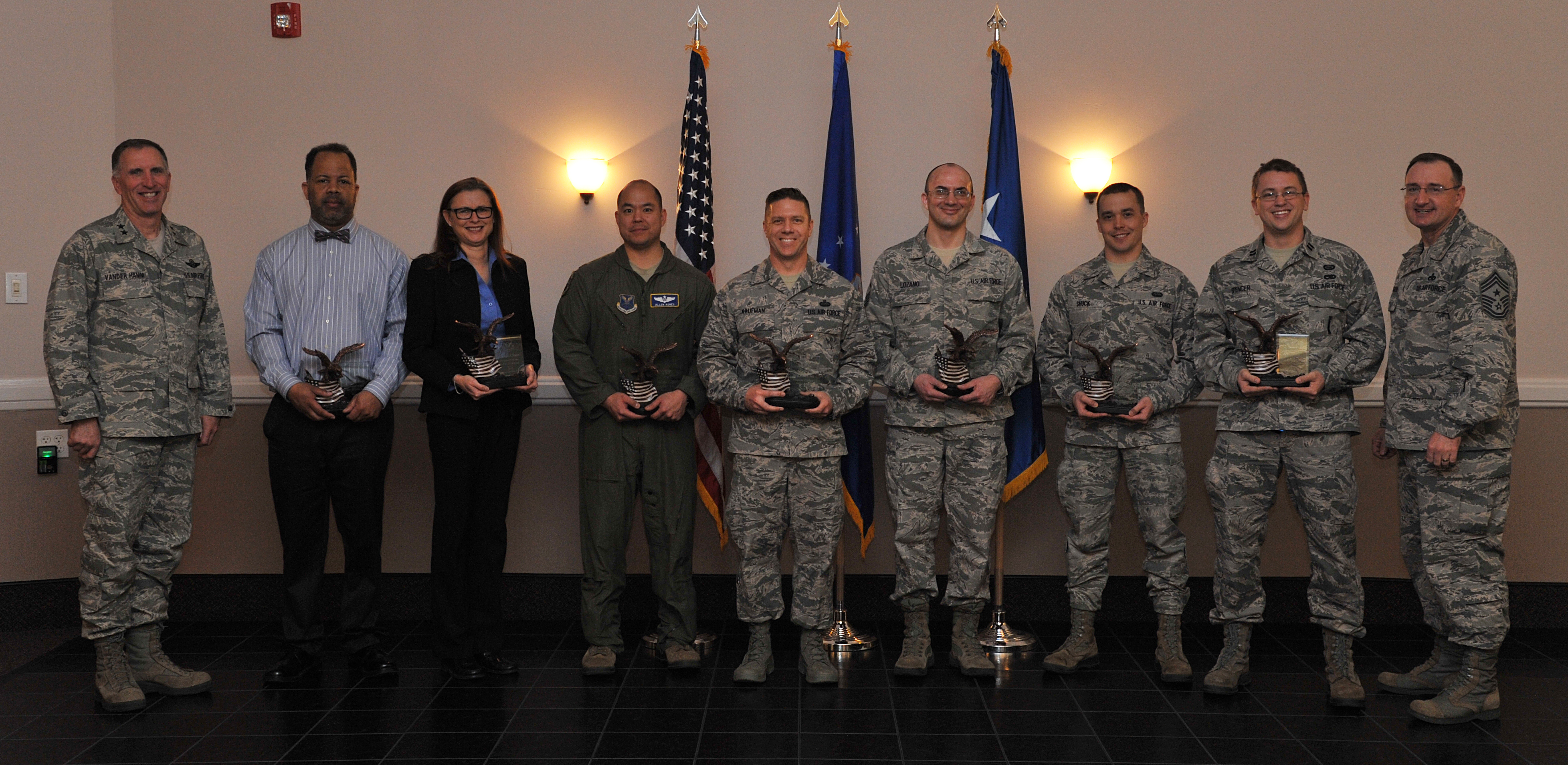 2014 Eighth Air Force Annual Awards > 8th Air Force/J-GSOC > Article ...