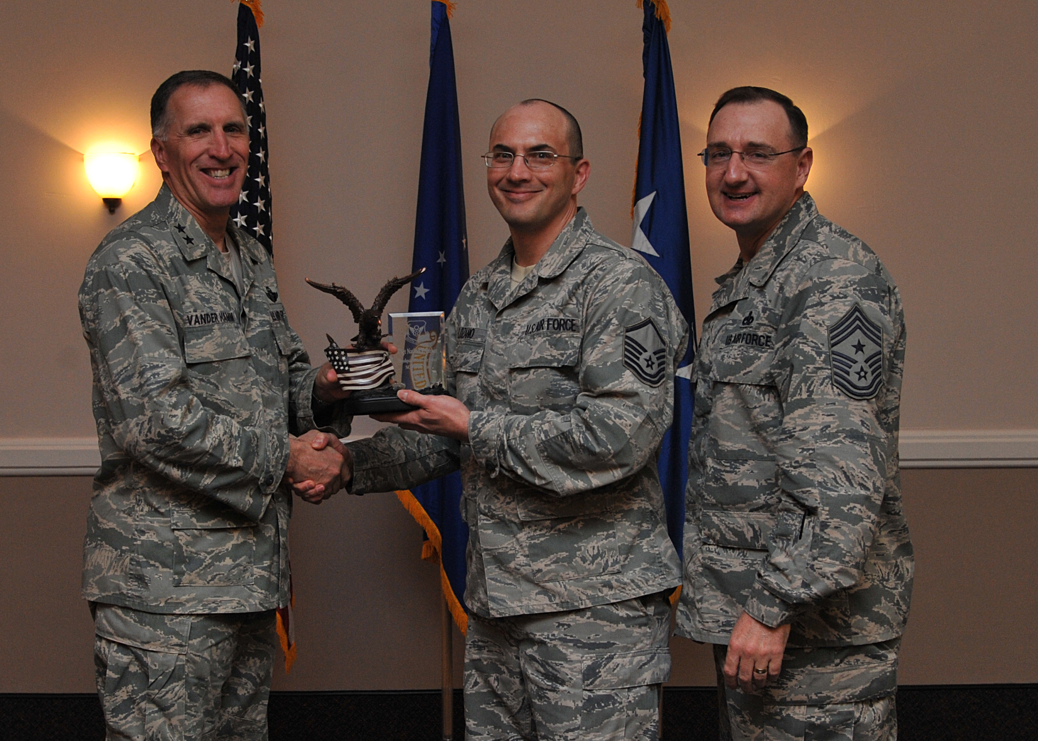 2014 Eighth Air Force Annual Awards > 8th Air Force/J-GSOC > Article ...