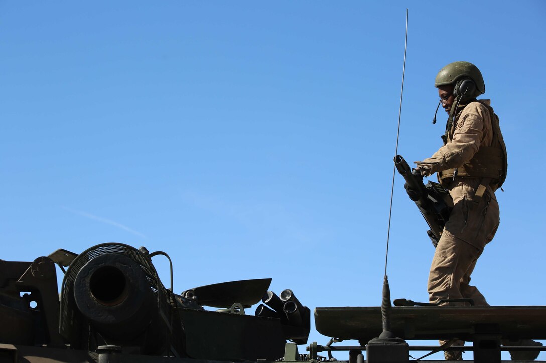 Integrated Task Force AAV Platoon begins assessment
