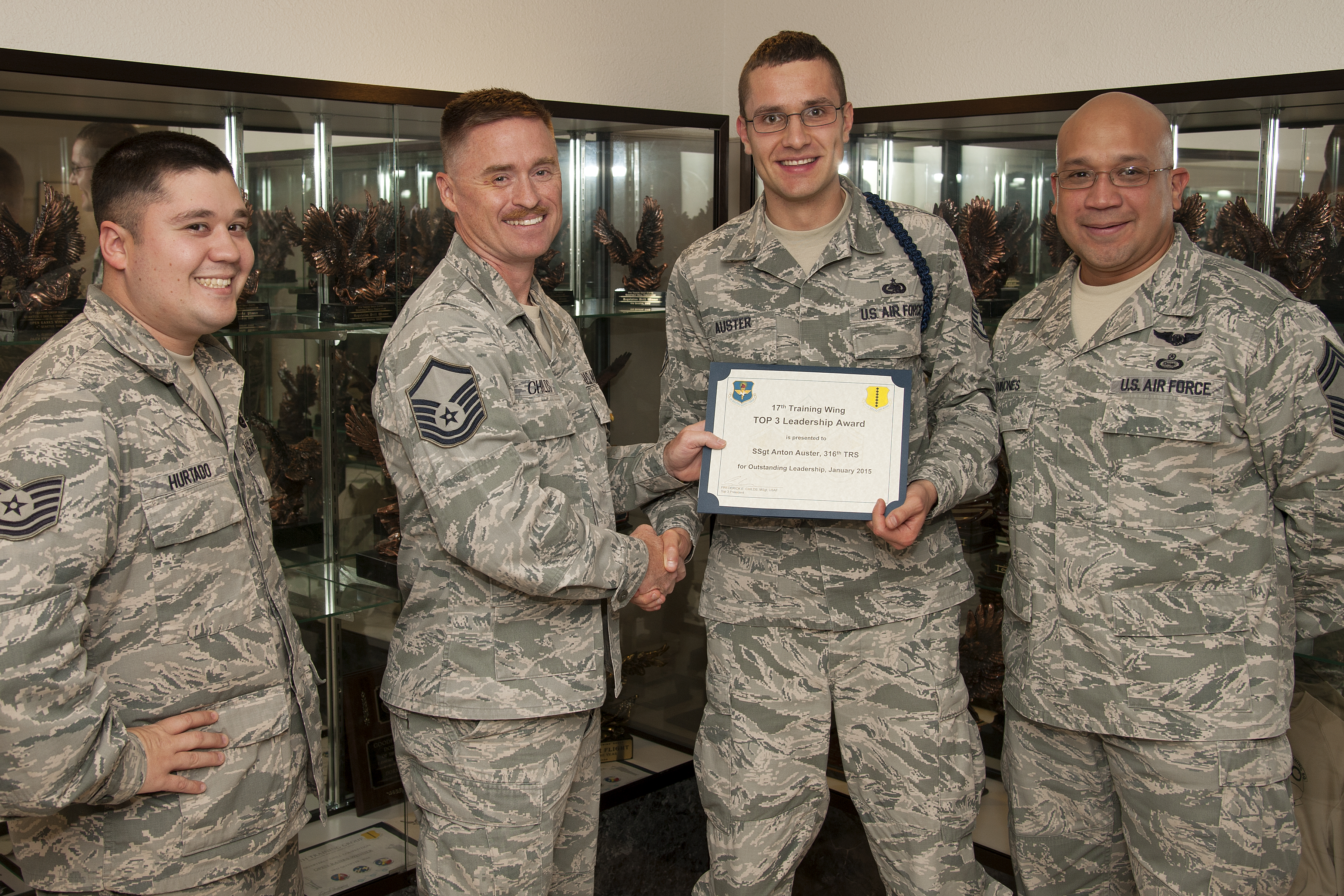 MTL receives leadership award > Goodfellow Air Force Base > Article Display