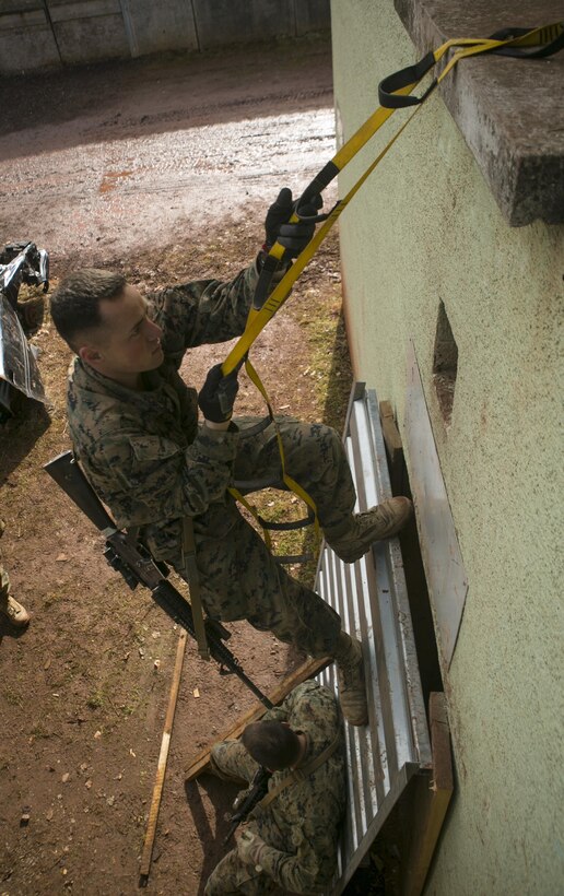 Mobile Warriors: Crisis Response Marines complete urban agility ...