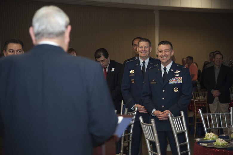 AETC commander visits Laughlin to honor award winners and graduates ...
