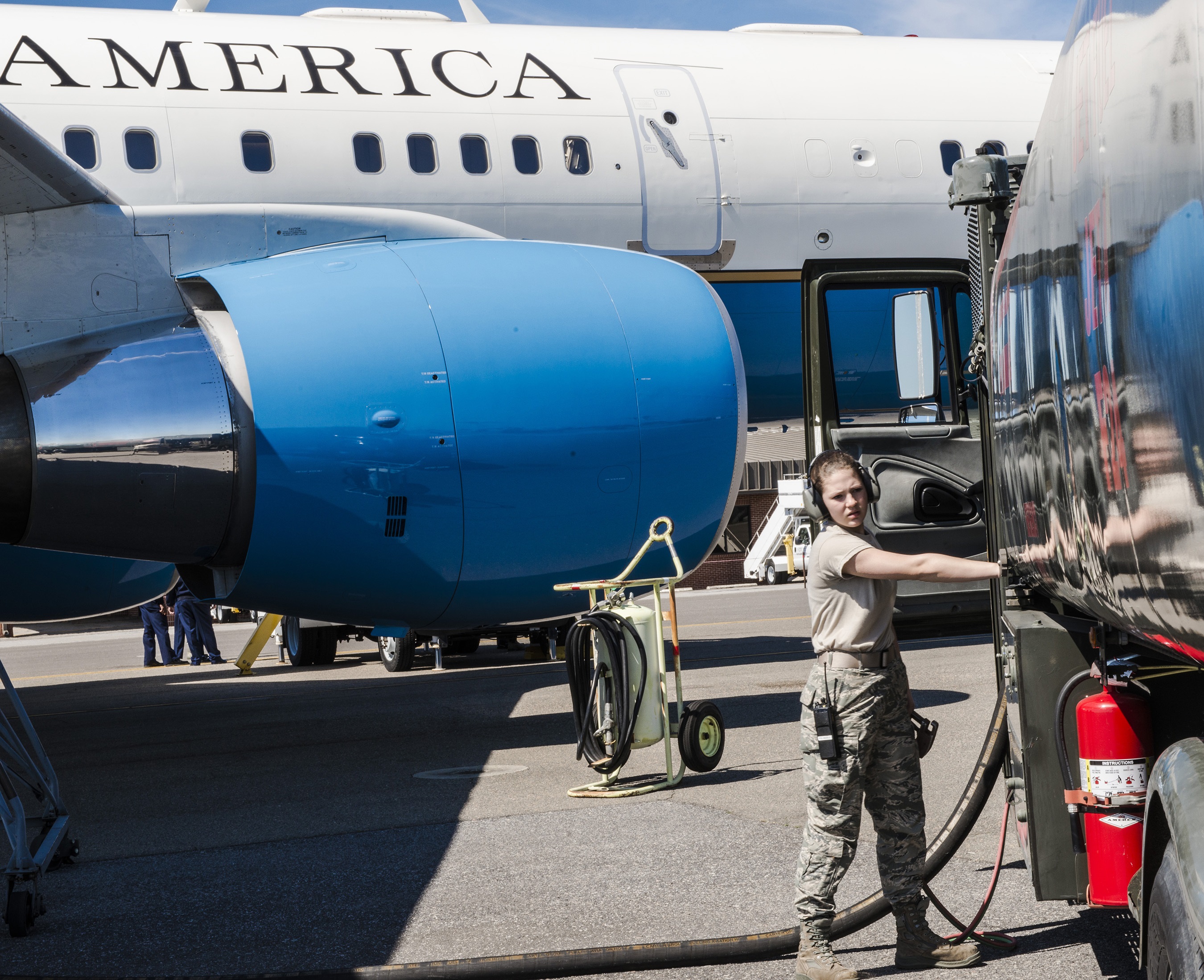 628th LRS refuels SAM aircraft > Joint Base Charleston > Article Display