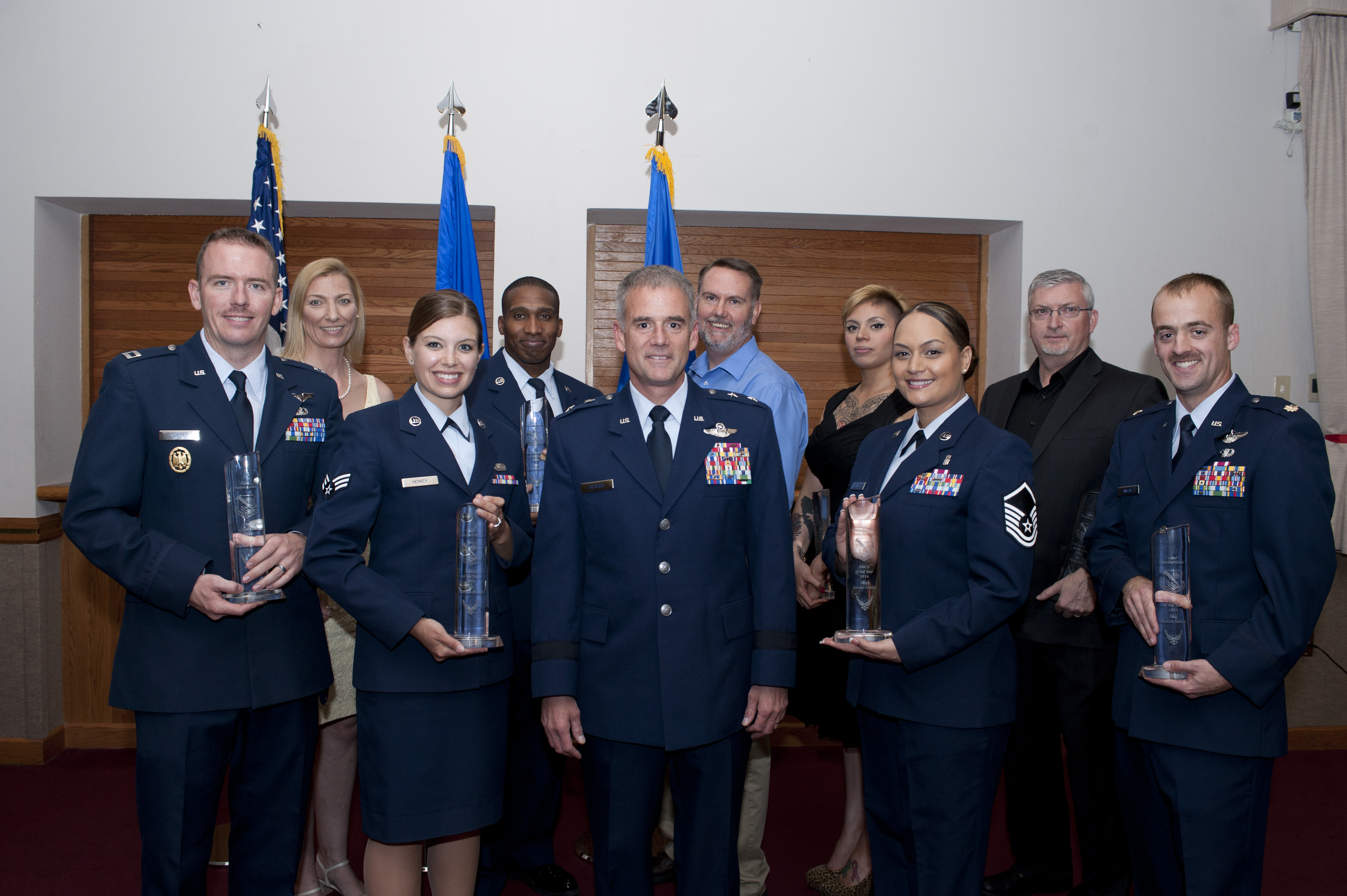 USAFWC announces annual award winners > Nellis Air Force Base > News