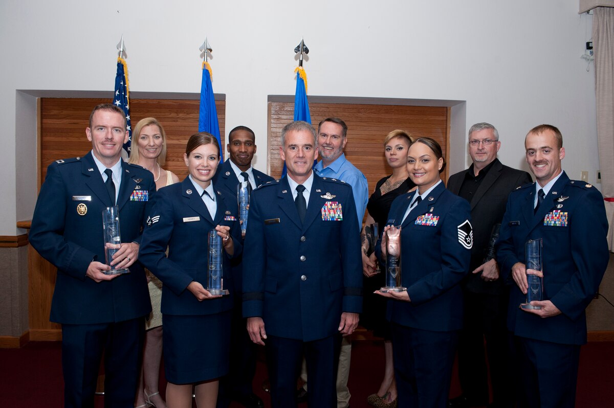 USAFWC announces annual award winners > Nellis Air Force Base > Article ...