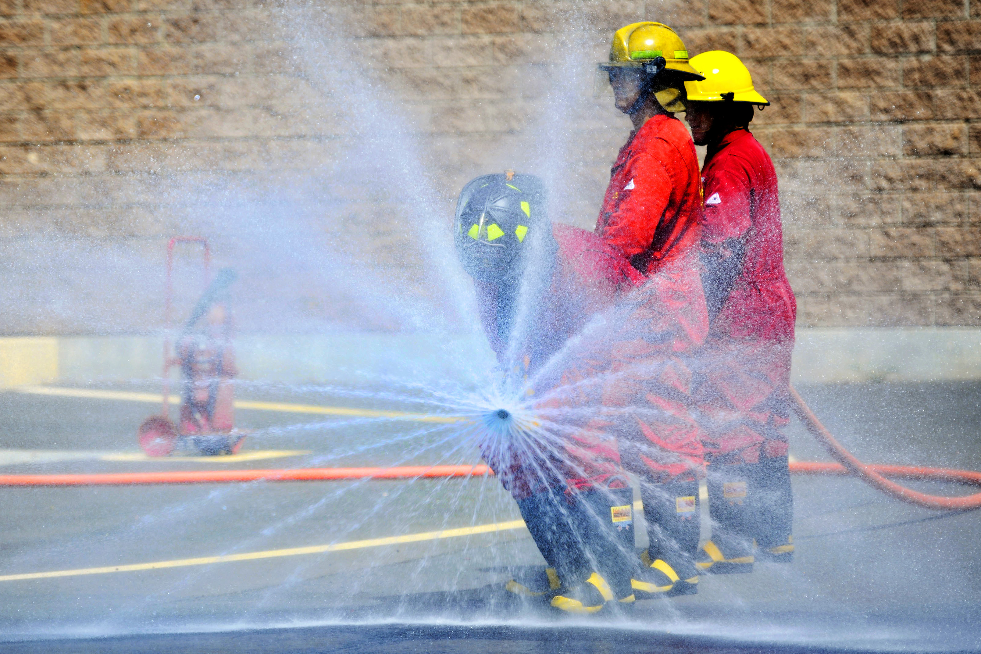 Sailors conduct general damage control training on Joint Base Pearl ...