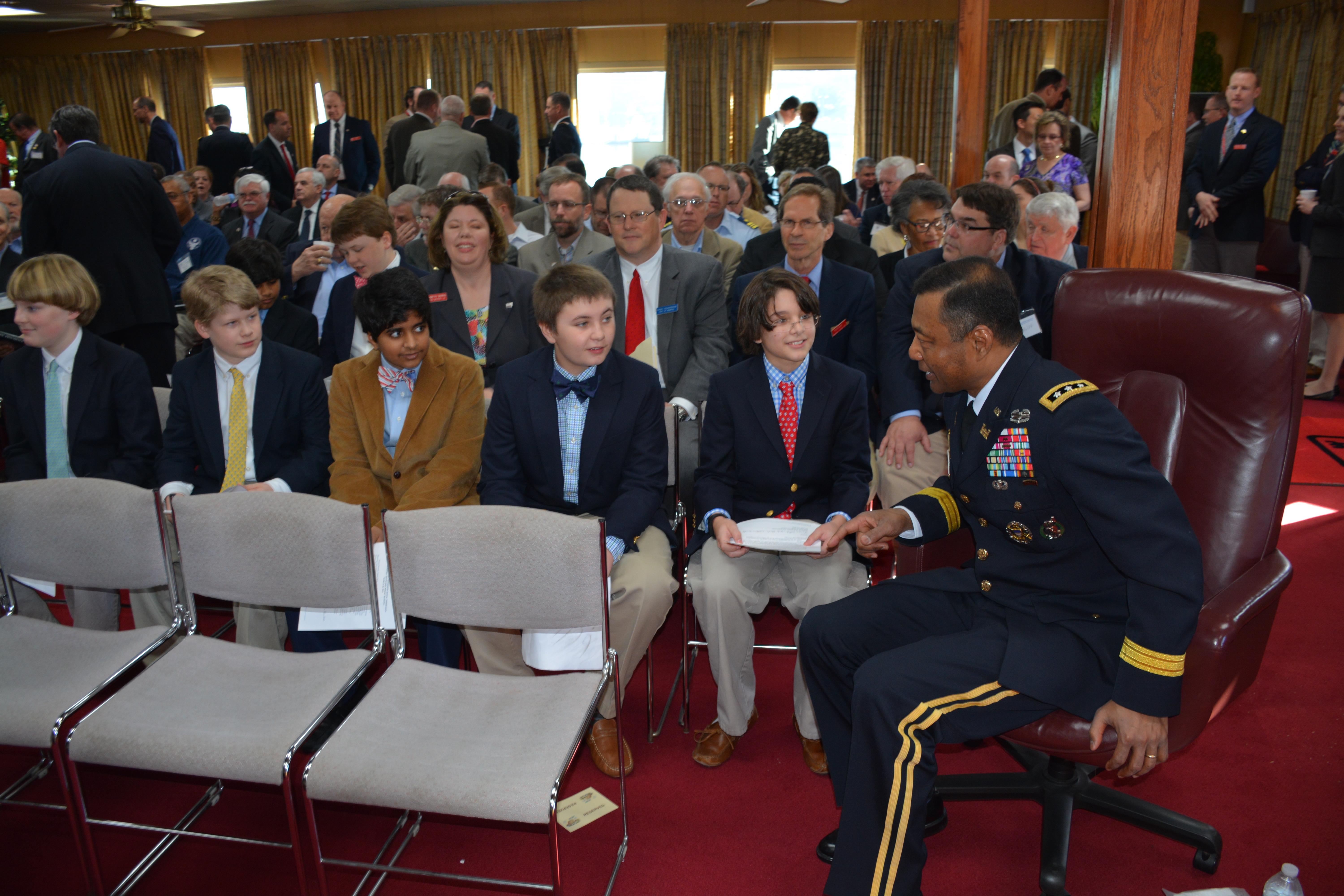 U.S. Army Chief of Engineers attends public meeting in Memphis