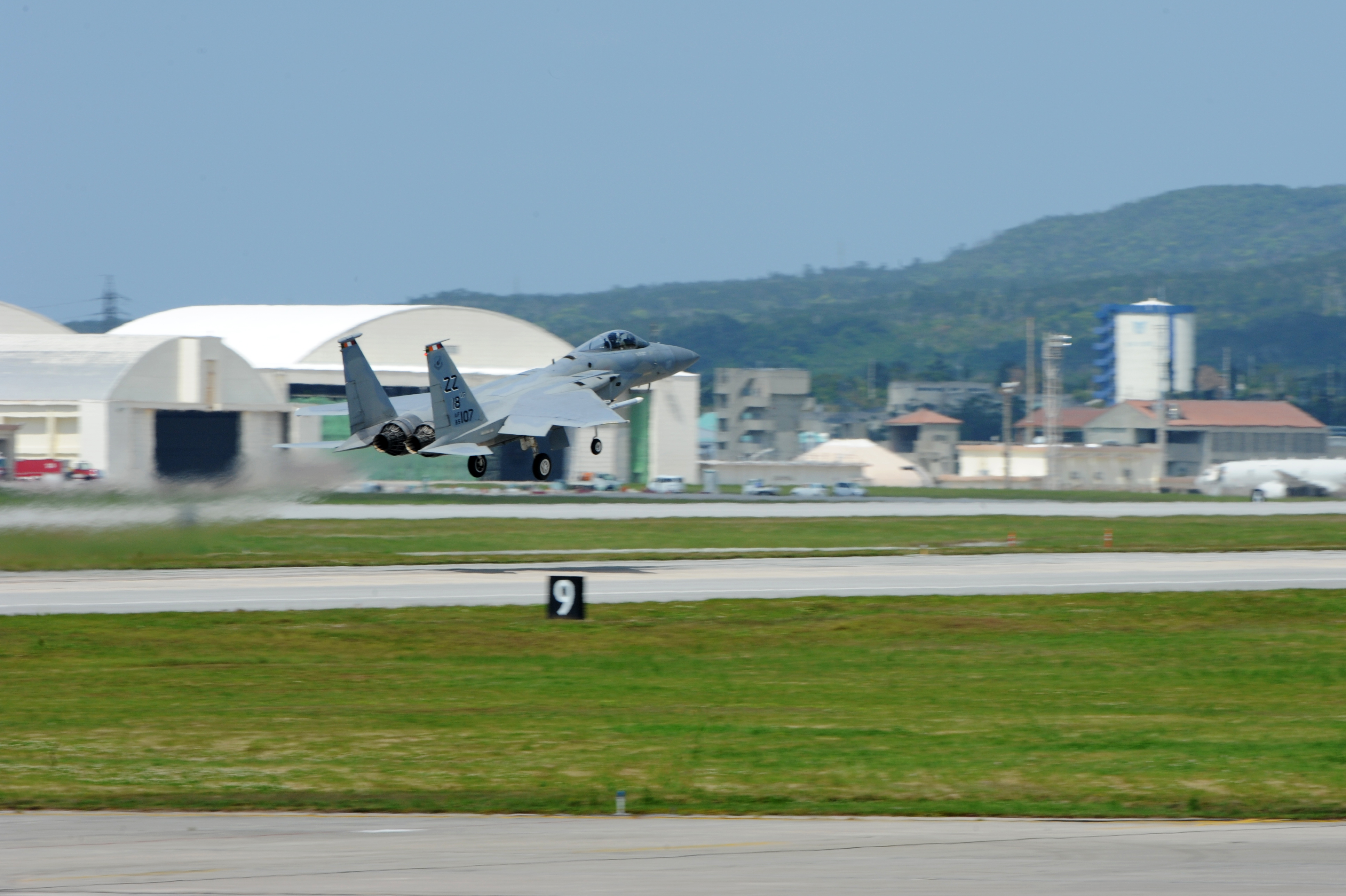 18th Wing commander's final flight on Kadena > Kadena Air Base ...