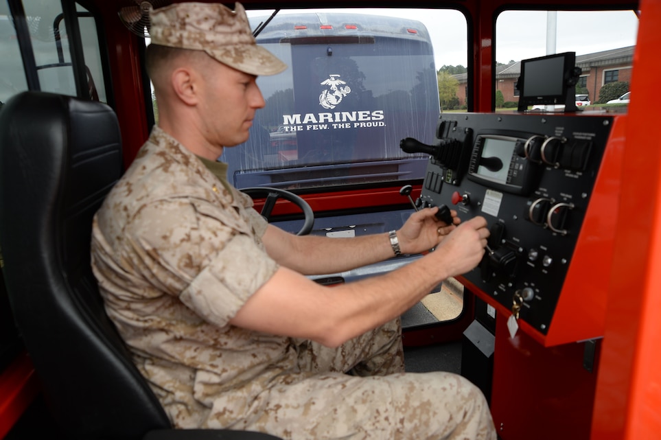 Officers give ‘attention’ during EWS tour on base > Marine Corps ...