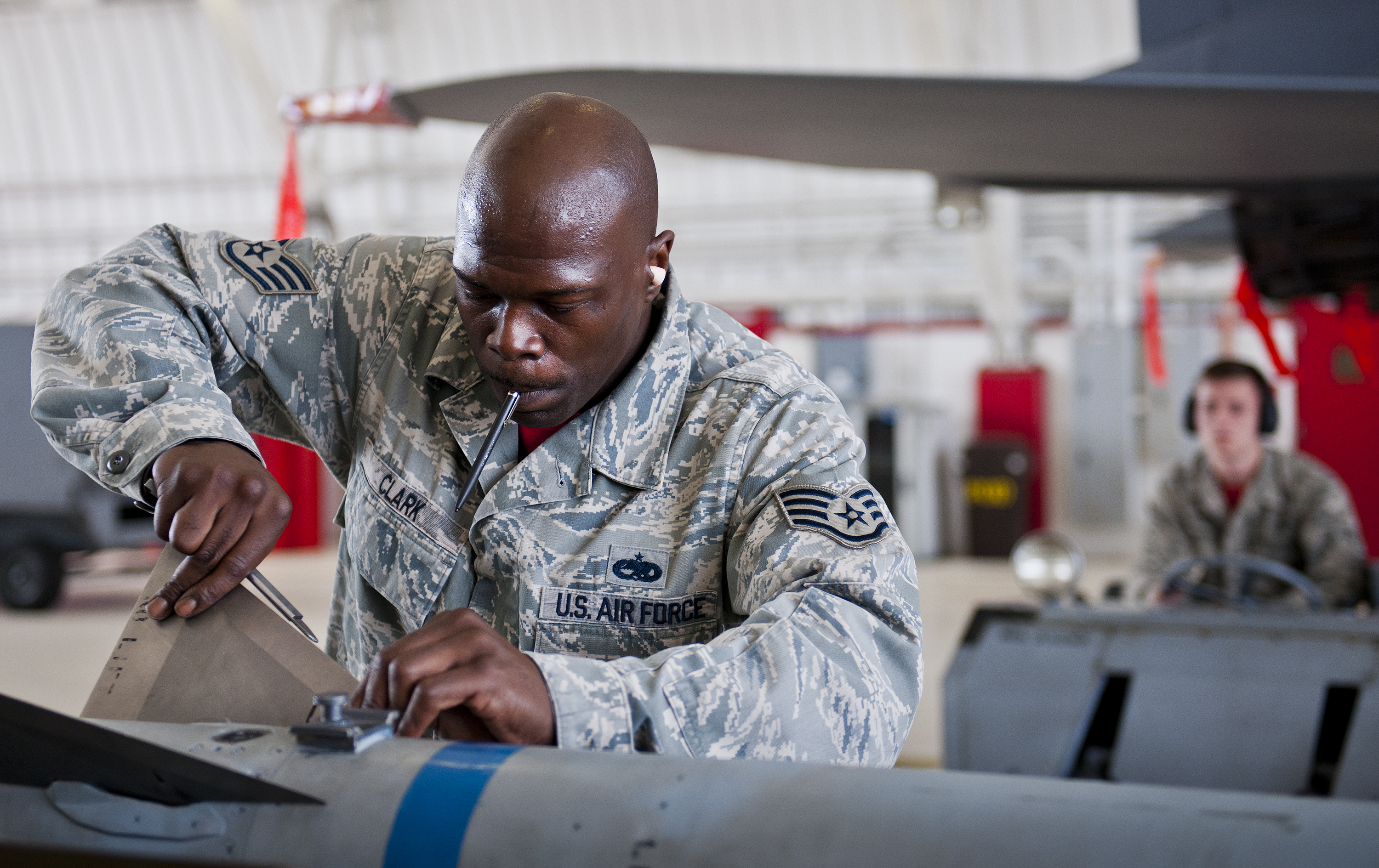 Red rolls during weapons load competition > Eglin Air Force Base ...