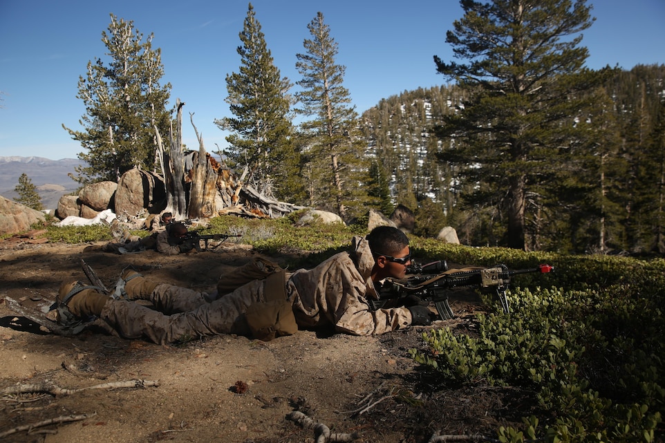 'Lava Dogs' prepare for 'every clime and place' > Marine Corps Air ...
