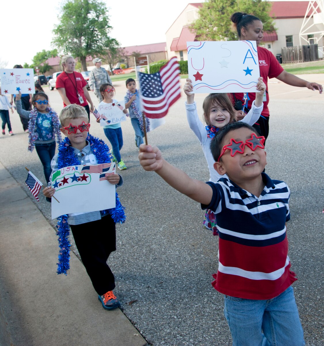 “Little” Airmen march in red, white & blue parade > Vance Air Force ...