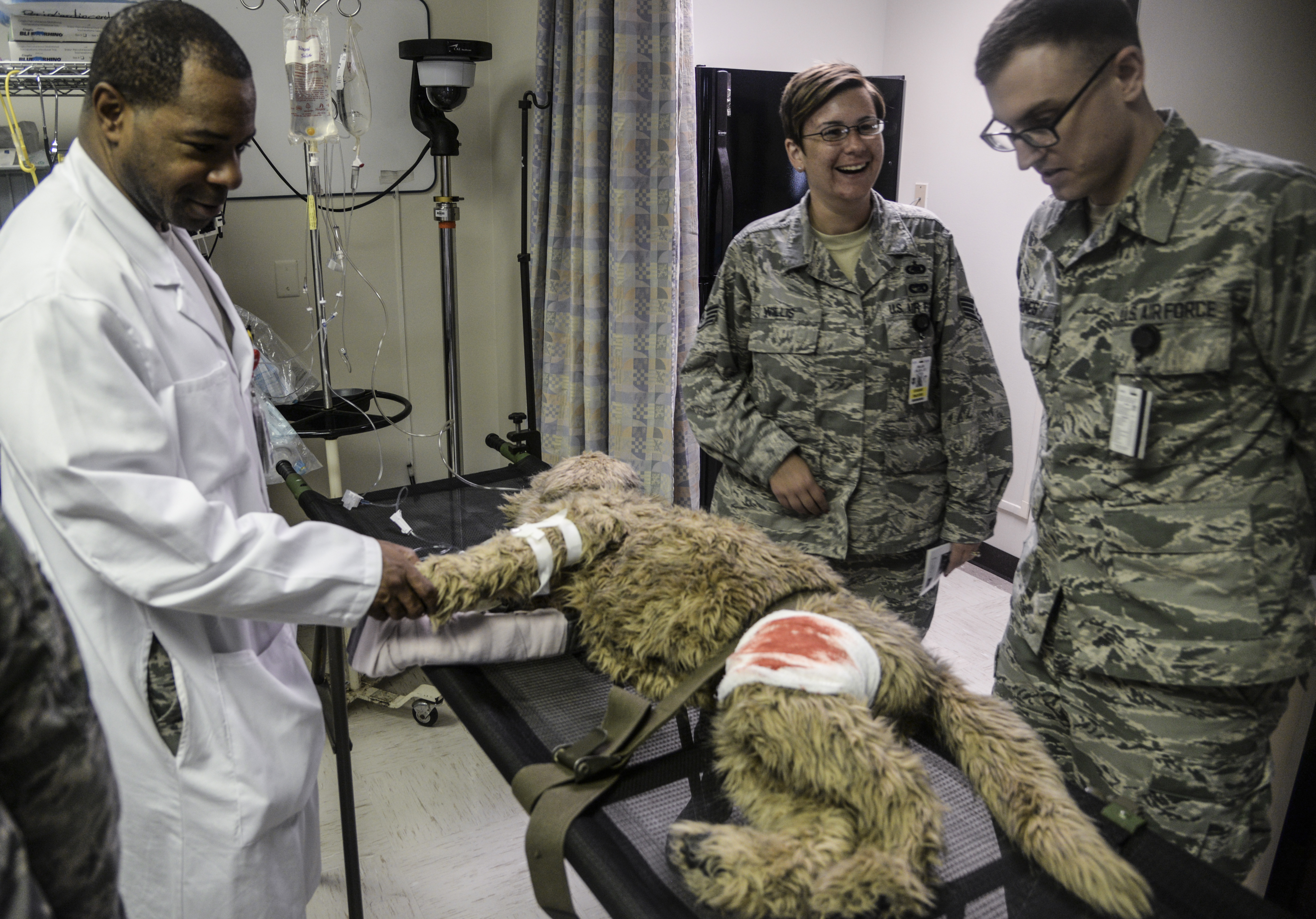 Simulation center showcases latest medical technologies > Joint Base ...