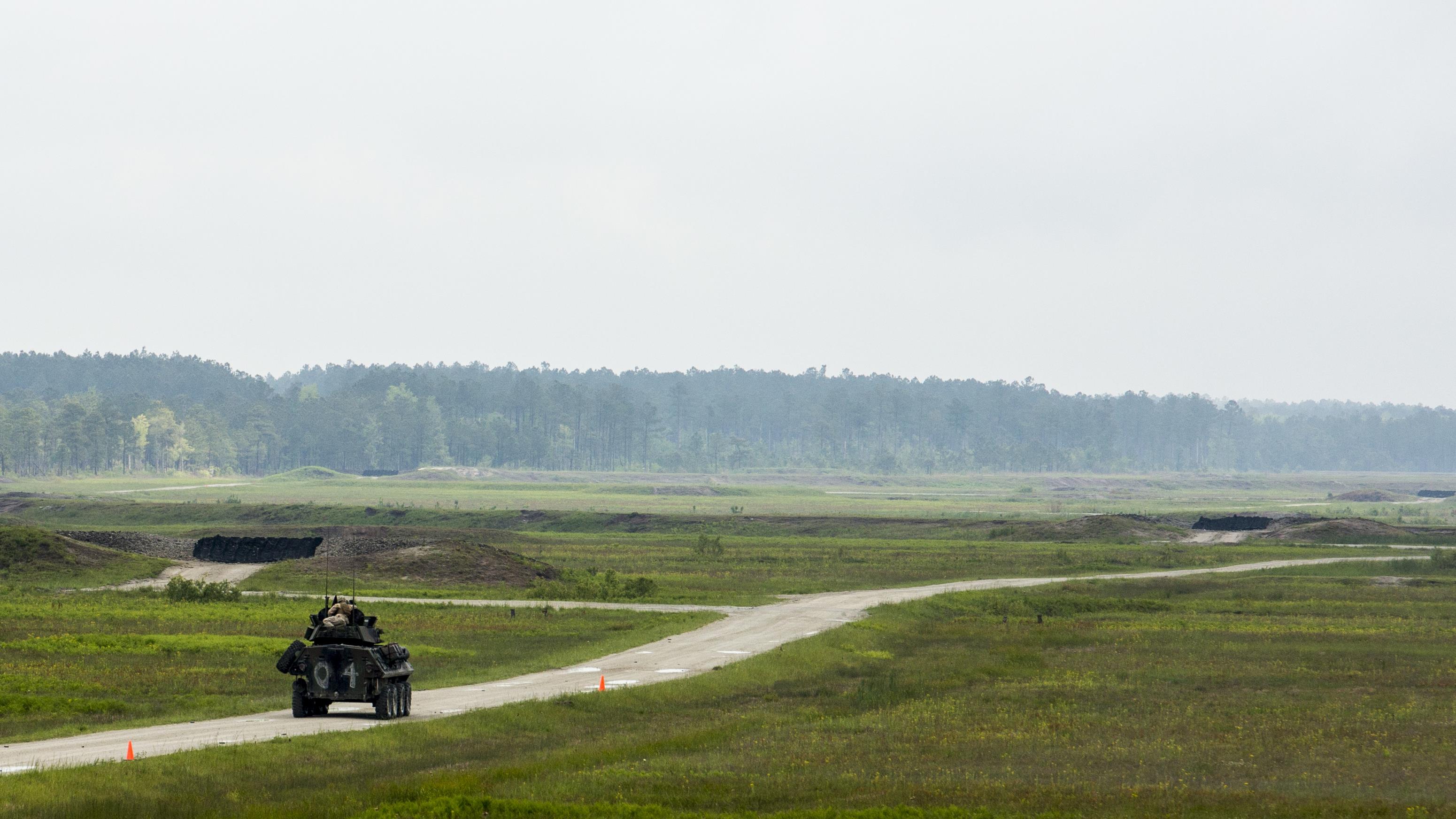 2nd LAR maintains readiness on Bushmaster > United States Marine Corps ...