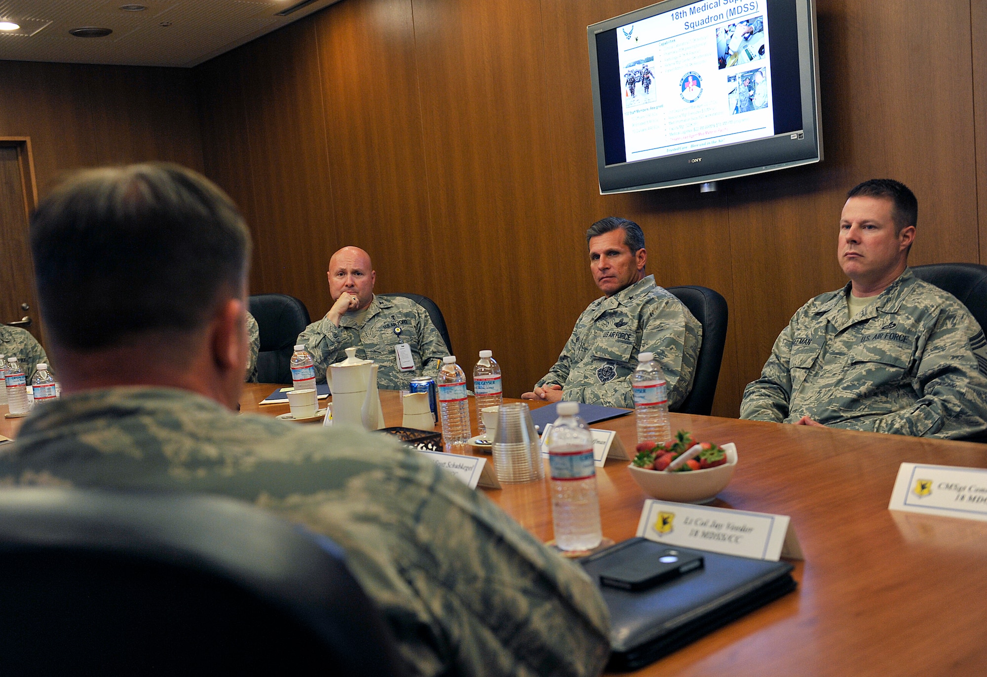 18th MDG welcomes Kadena leaders > Kadena Air Base > News